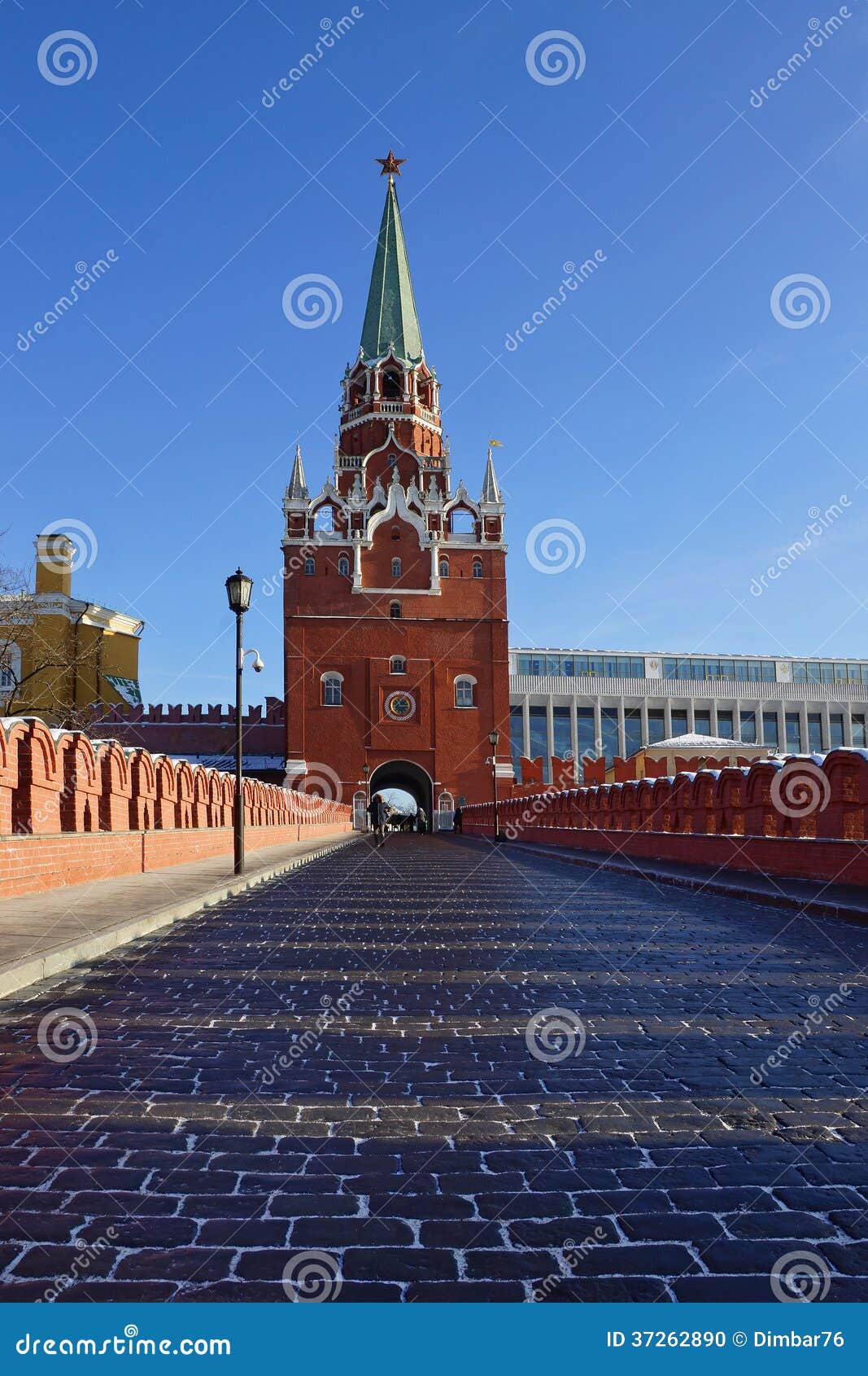 Trinity Tower of Moscow Kremlin, Russia Editorial Image - Image of ...