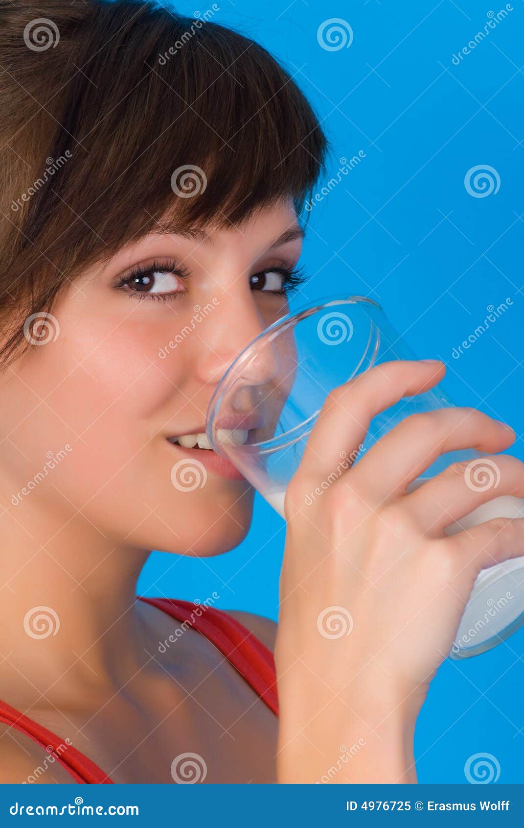 Trinkendes Glas Der Frau Milch Stockbild - Bild von erwachsener ...