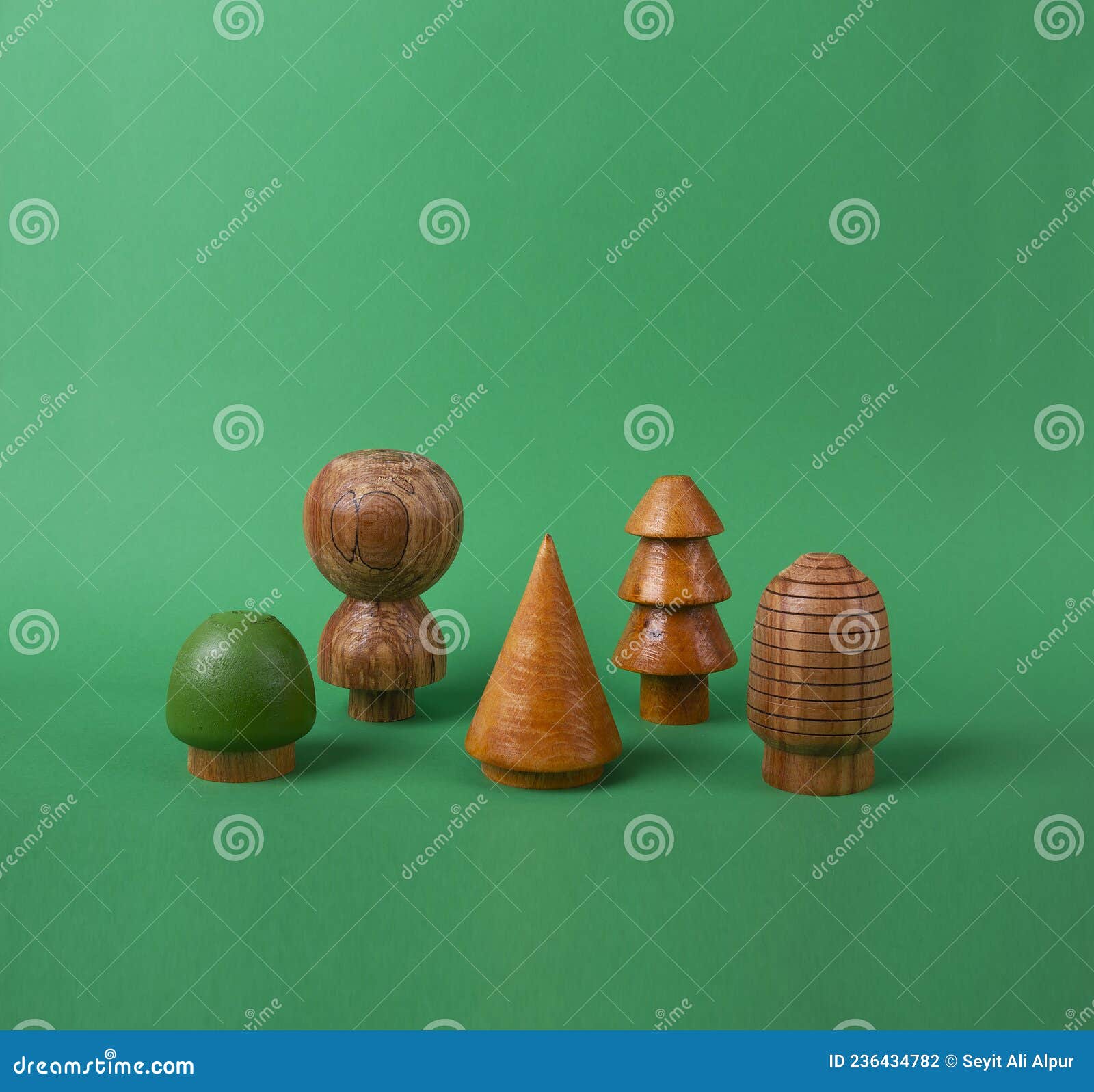 Trinket Tree with Green Background Stock Photo - Image of ball, hanging ...