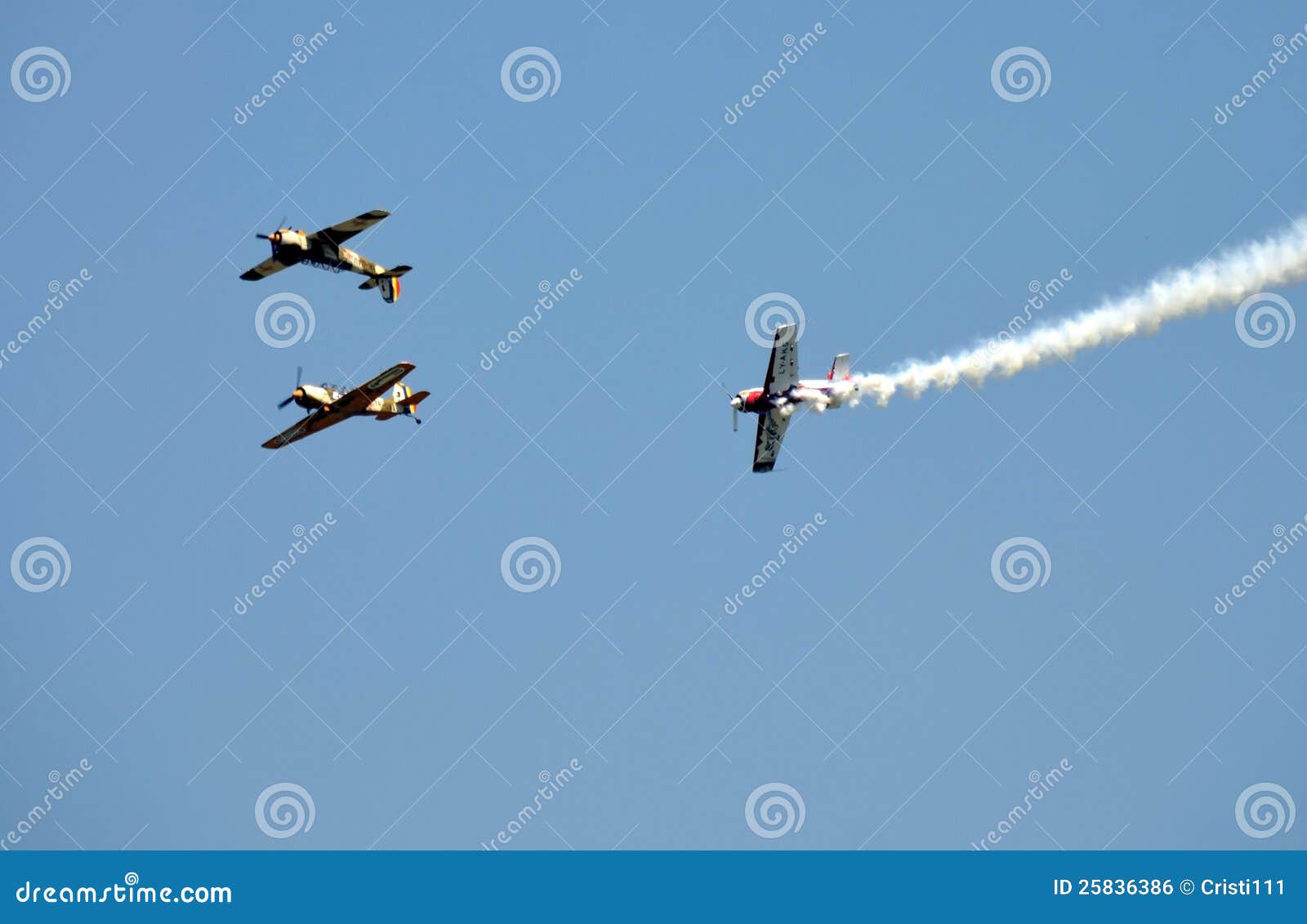 Trio Bucharest editorial photo. Image of aircraft, flying - 25836386