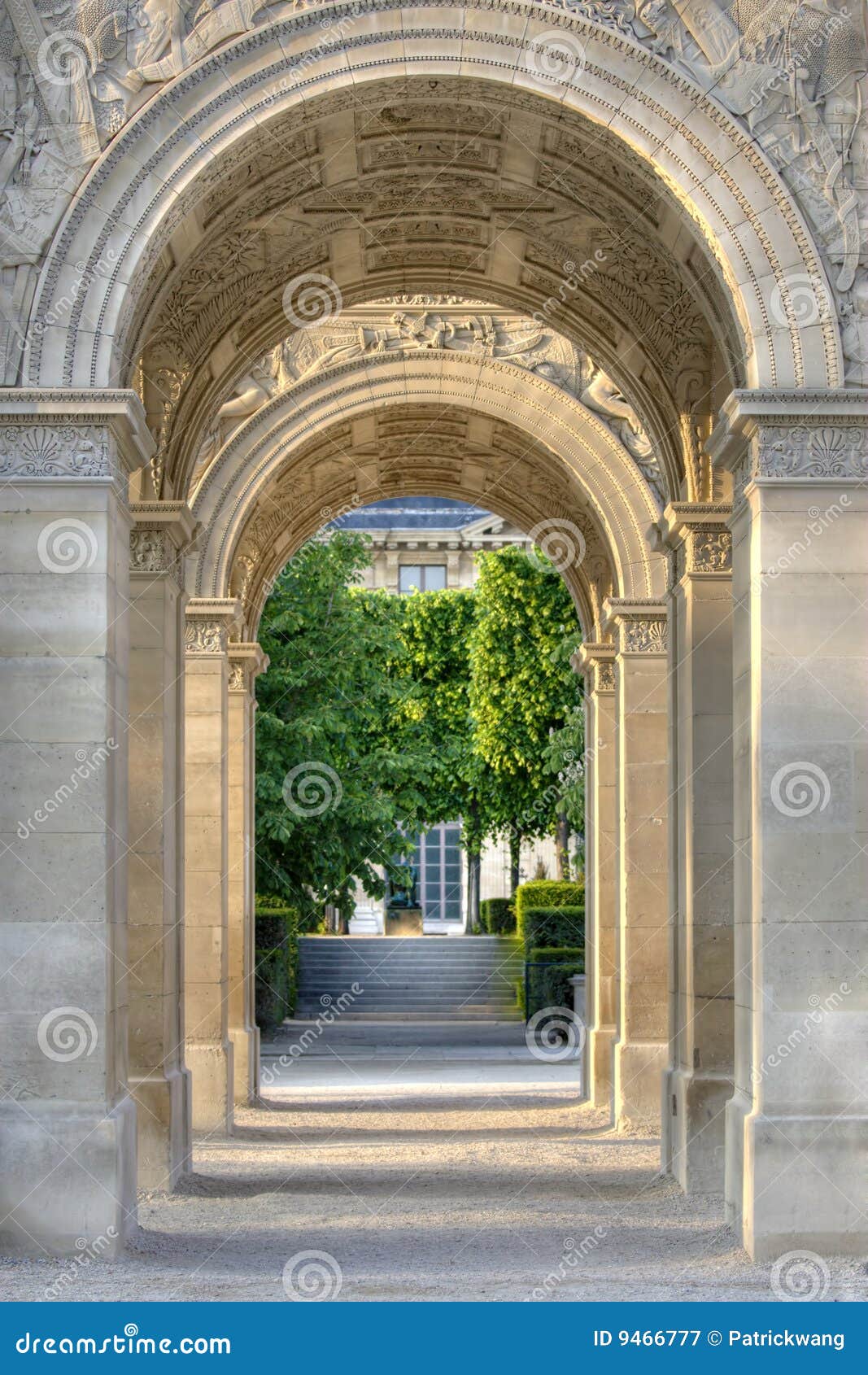 Triomphe D'arc Carrousel De Du Image stock - Image du été, beau: 9466777