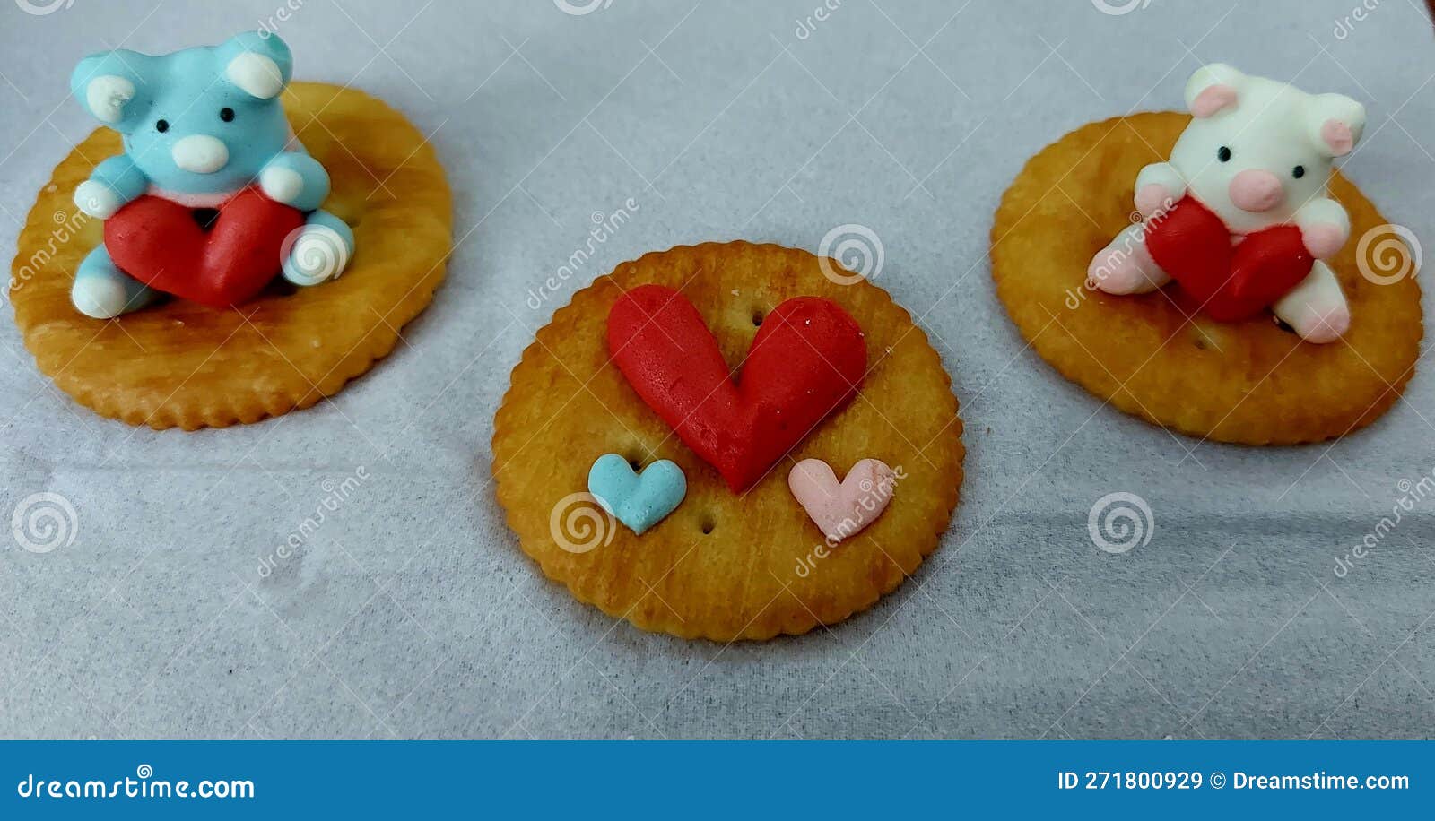 Love Panda Crackers Stock Photos - Free & Royalty-Free Stock Photos ...