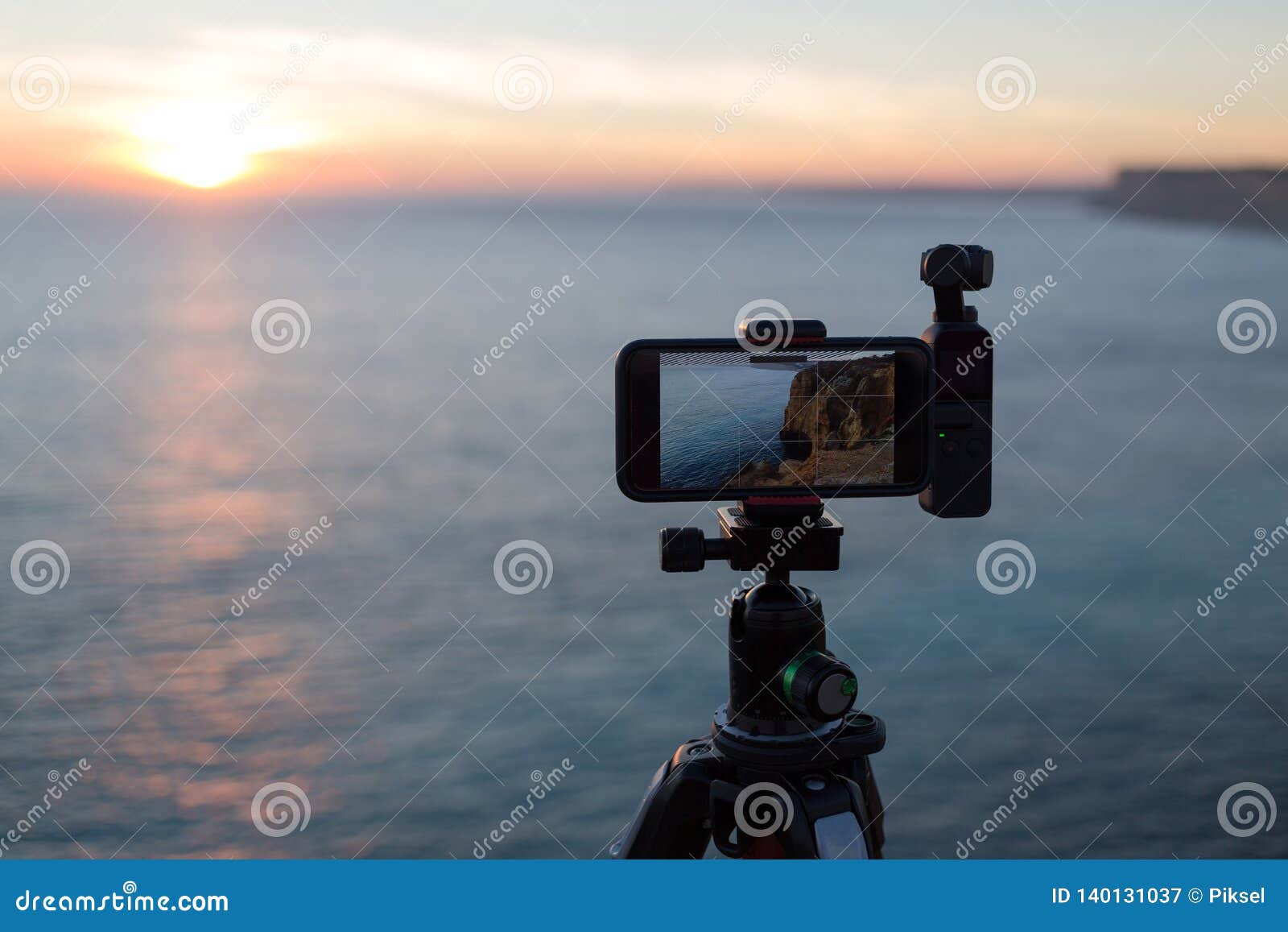 Tripod-mounted Camera and Ocean Stock Image - Image of algarve ...