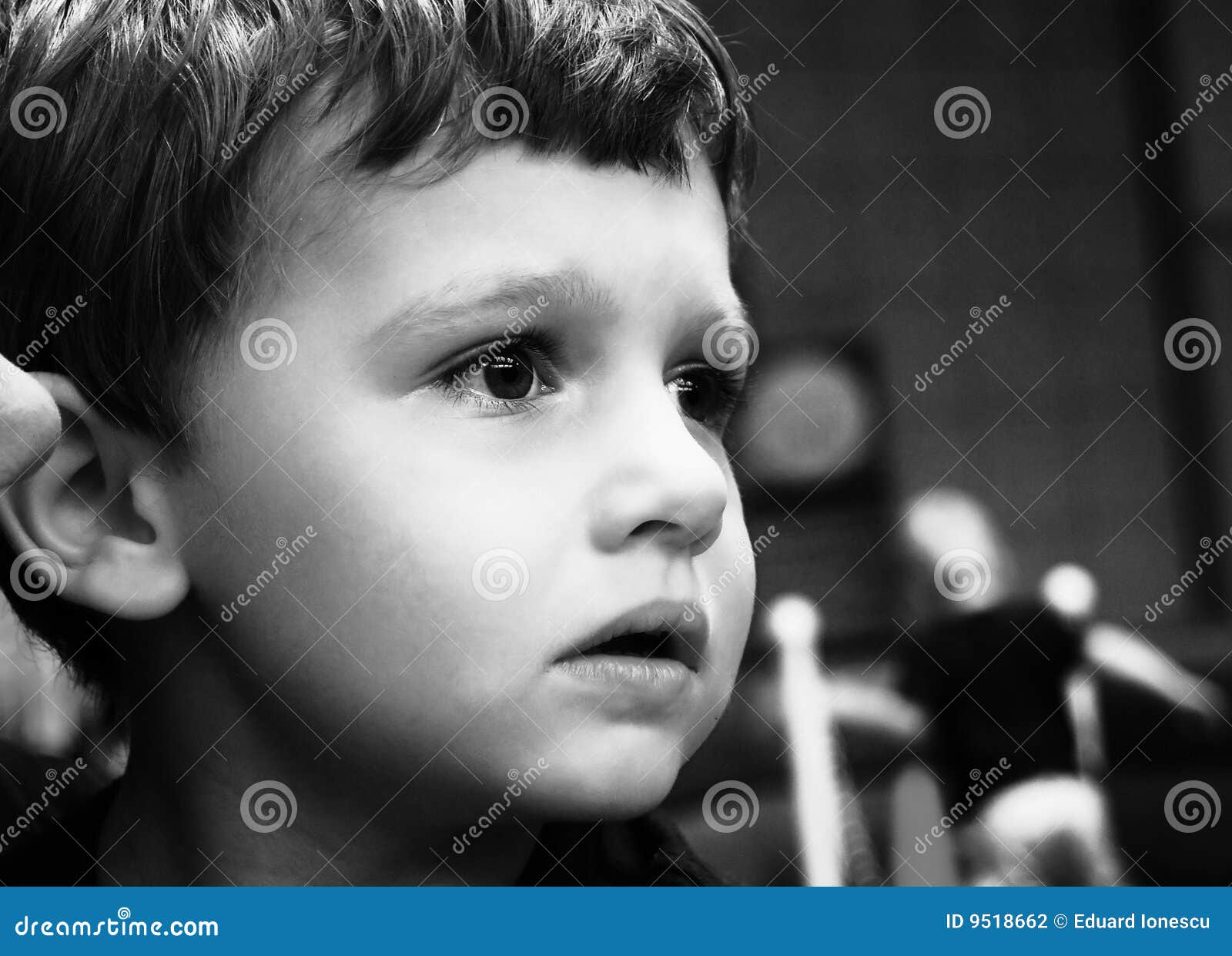 Triste photo stock. Image du expression, exposé, visage - 9518662