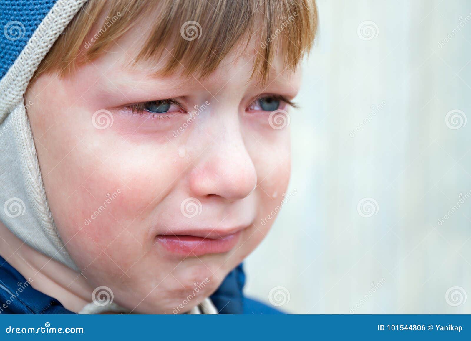Tristeza Da Criança Da Emoção Foto de Stock - Imagem de caucasiano ...