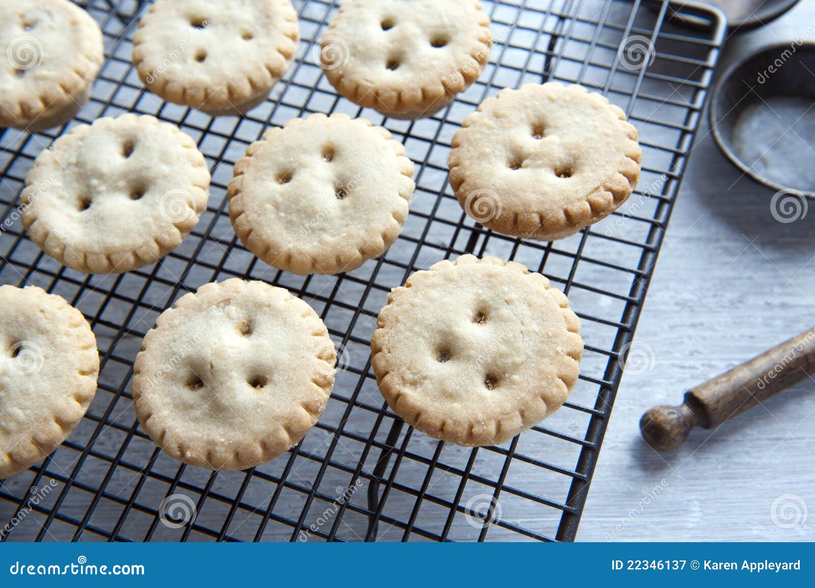 Triti i grafici a torta immagine stock. Immagine di cassetto - 22346137