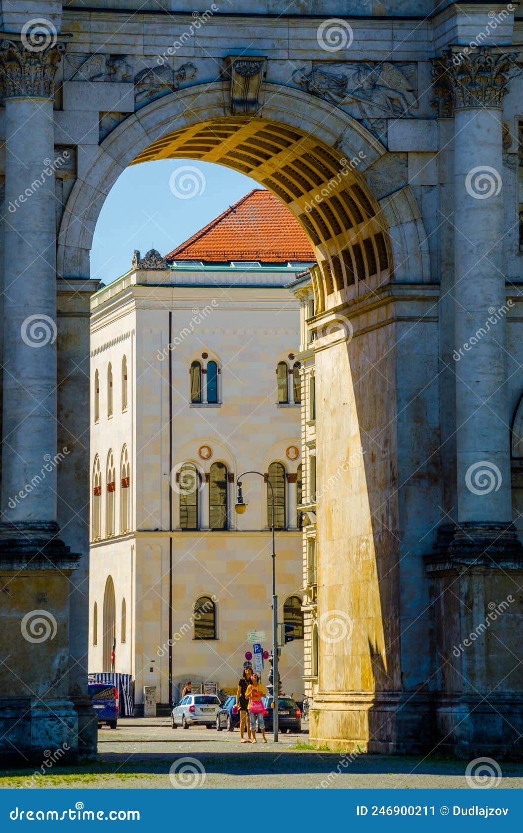 Triumphal Arch in Munich...IMAGE Editorial Photo - Image of culture ...