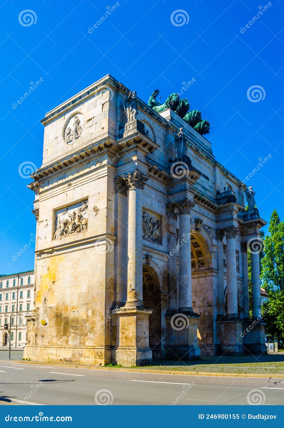 Triumphal Arch in Munich...IMAGE Stock Image - Image of view, roof ...