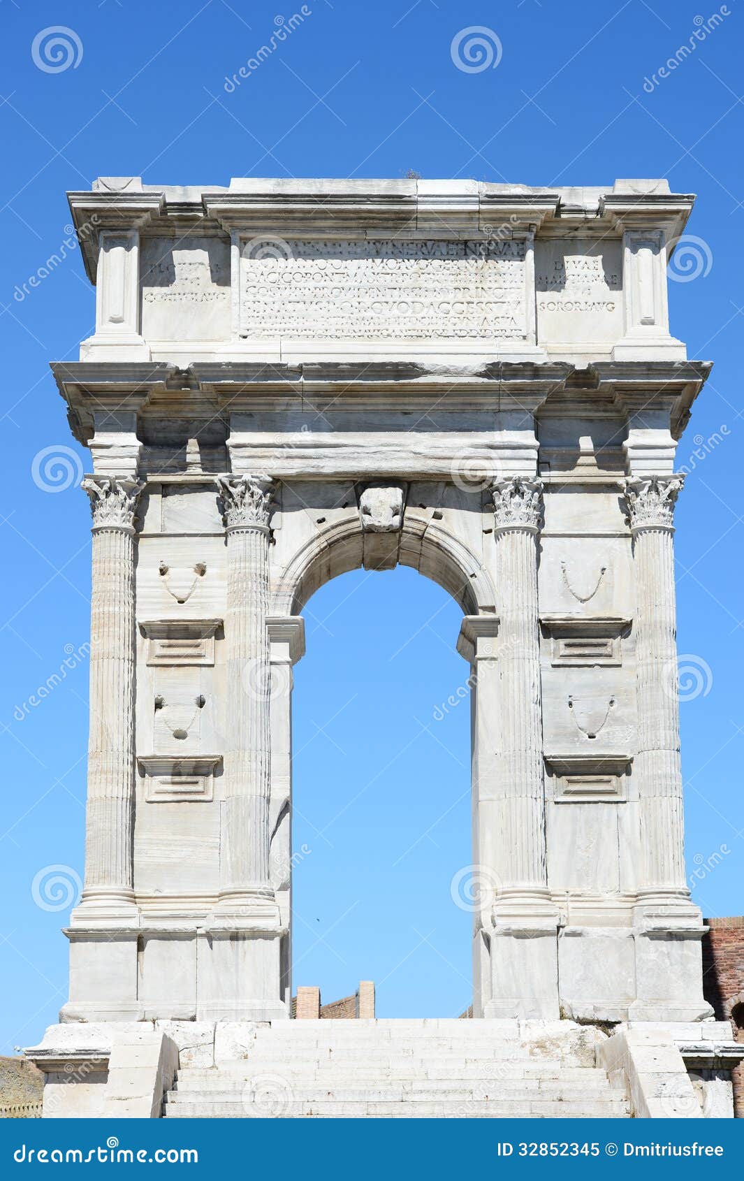 Triumphbogen Des Kaisers Troyan in Ancona Stockbild - Bild von europa ...