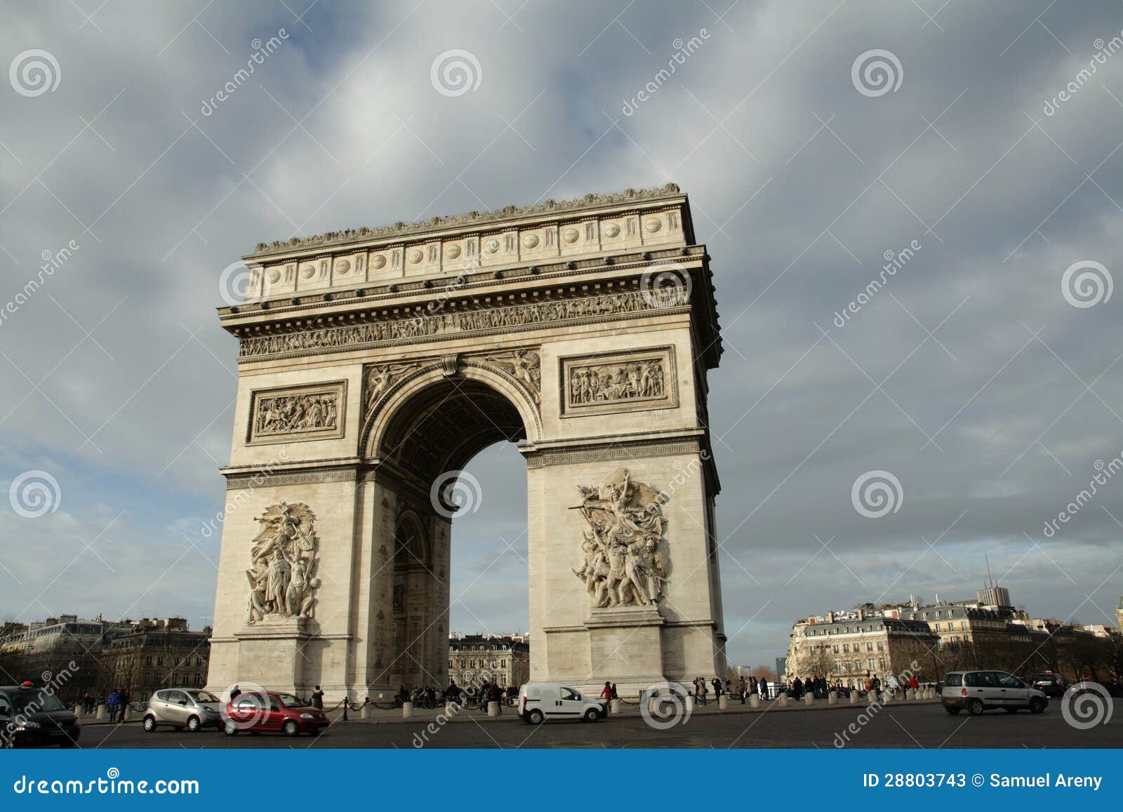 Triumphbogen in Paris stockbild. Bild von platz, hauptstadt - 28803743