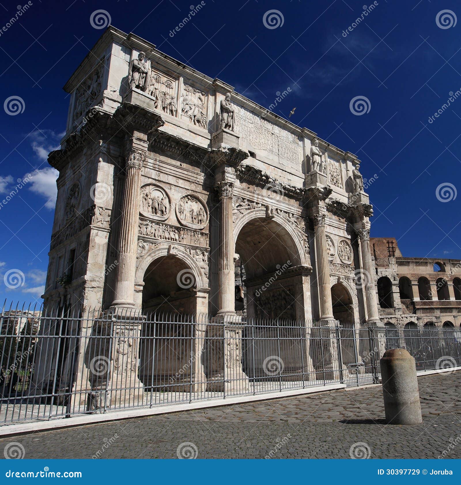 Triumphbogen Von Constantine in Rom, Italien Stockbild - Bild von ...