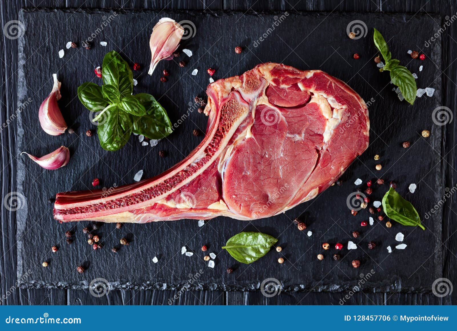 Trocknen Sie Gealtertes Rohes Kriegsbeil- Oder Cowboyrindfleischsteak ...