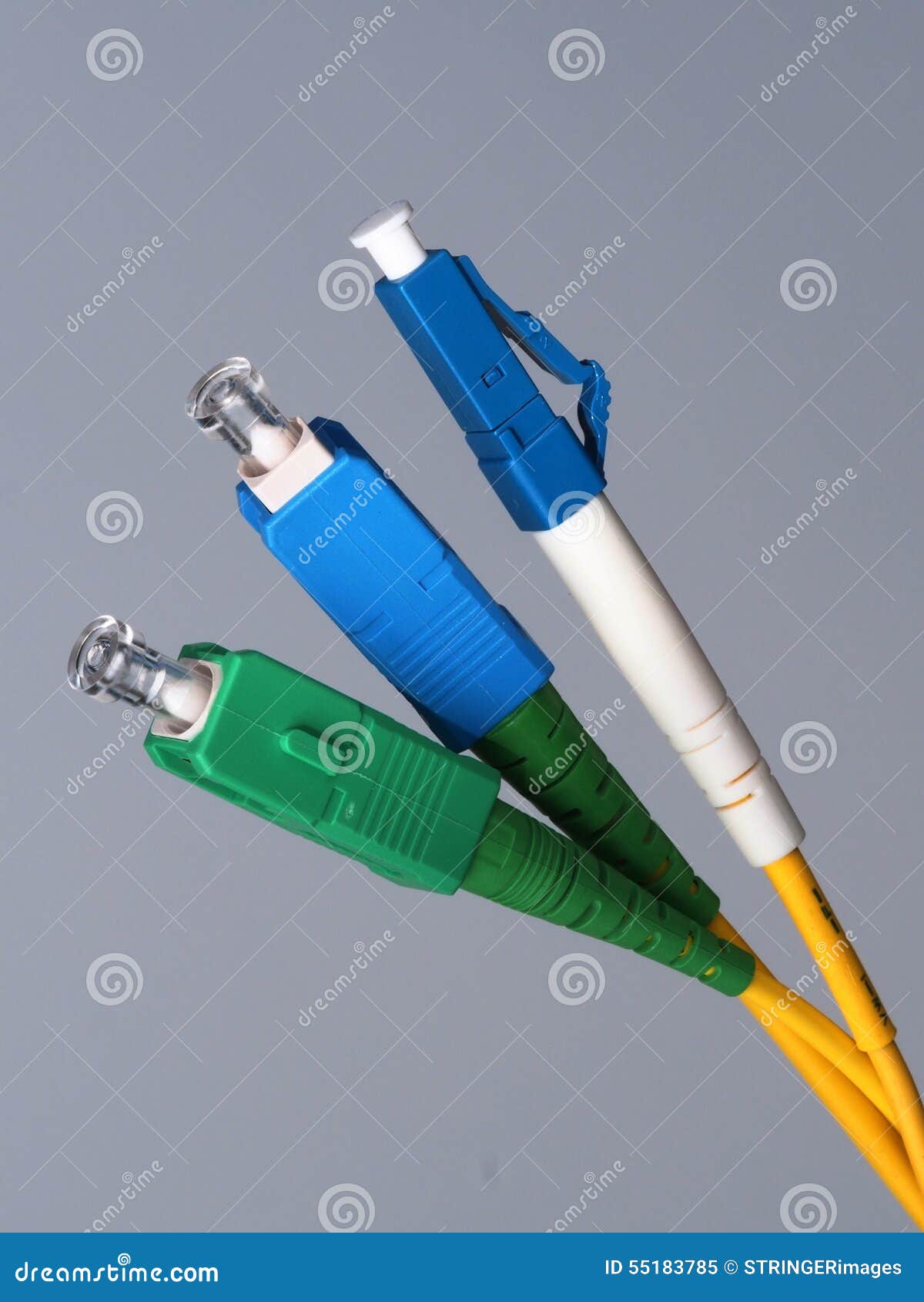 Trois Connecteurs Optiques Simples De Fibre Image stock - Image du ...