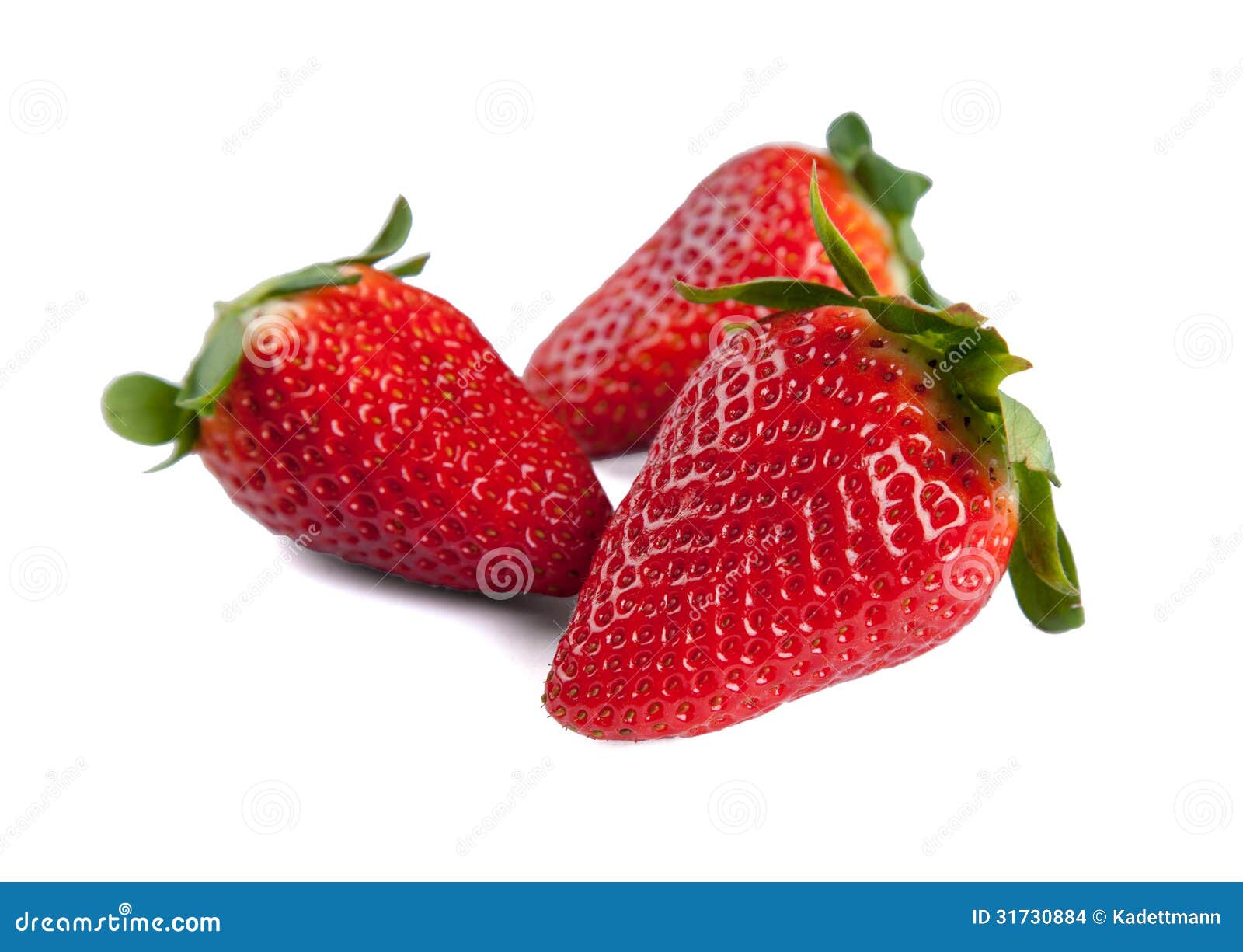 Trois fraises d'isolement photo stock. Image of santé - 31730884