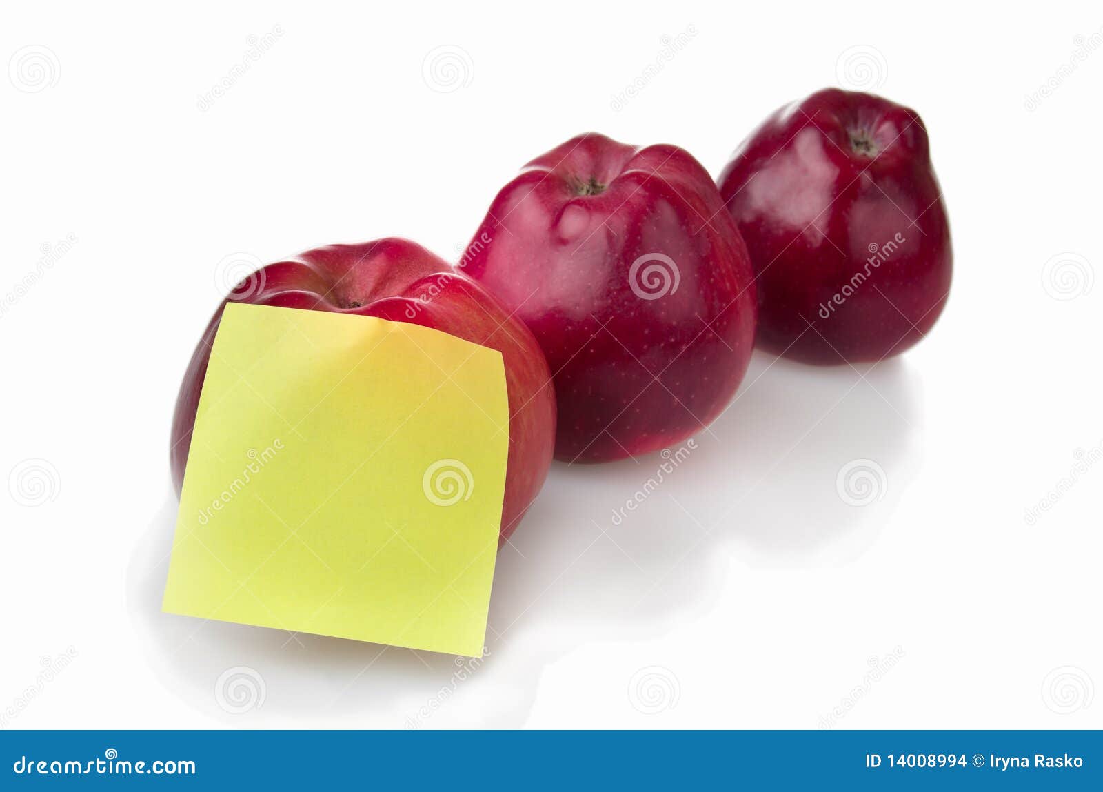 Trois Pommes Rouges Avec La Note De Stiker Photo stock - Image du ...