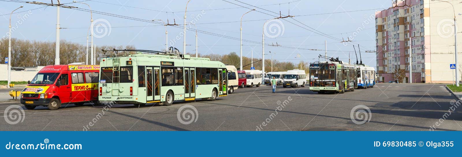 Trolley Buses and Taxis at Final Stop, Gomel, Belarus Editorial Image ...
