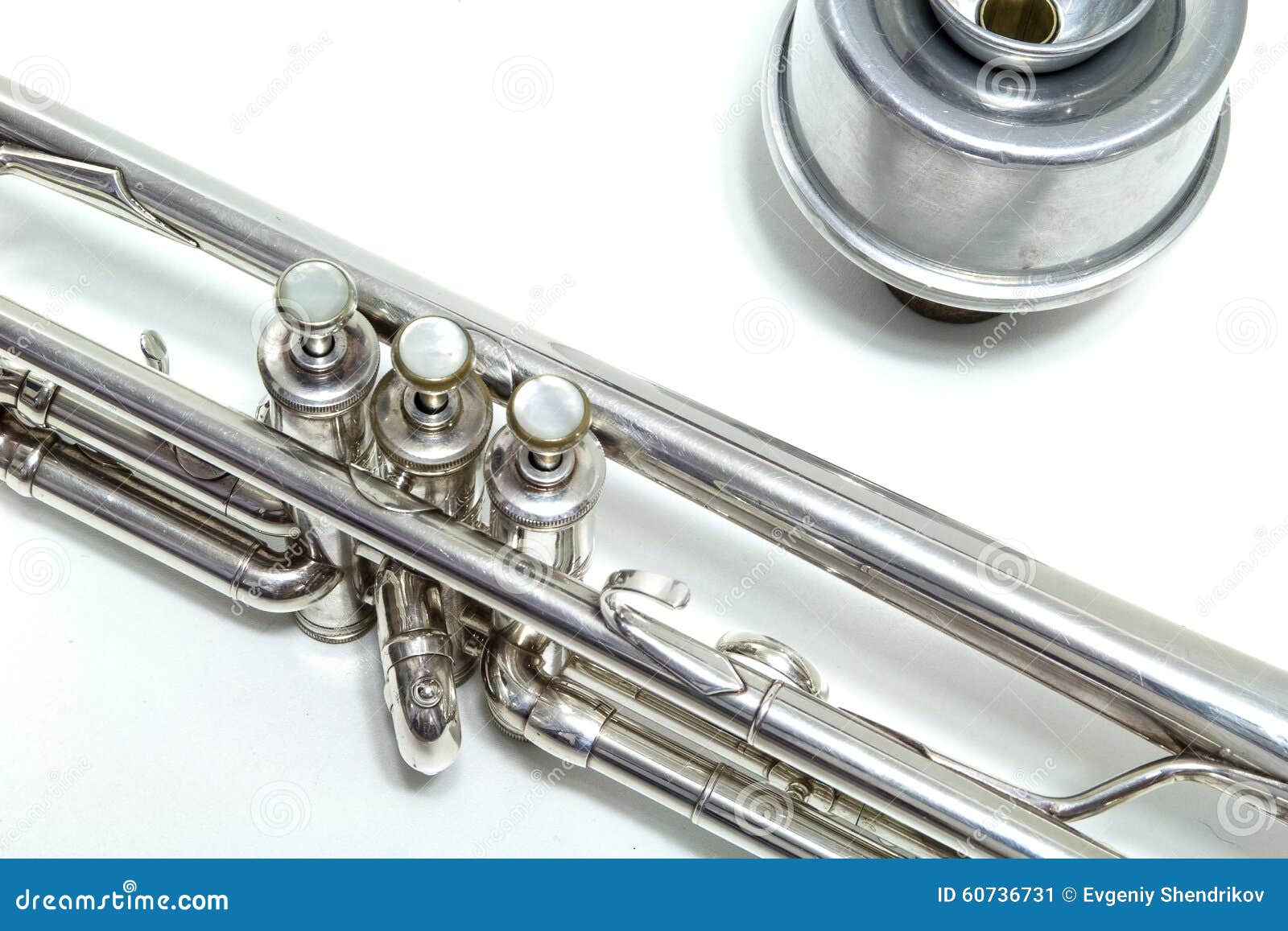 Trombeta imagem de stock. Imagem de musical, bronze, mudo - 60736731