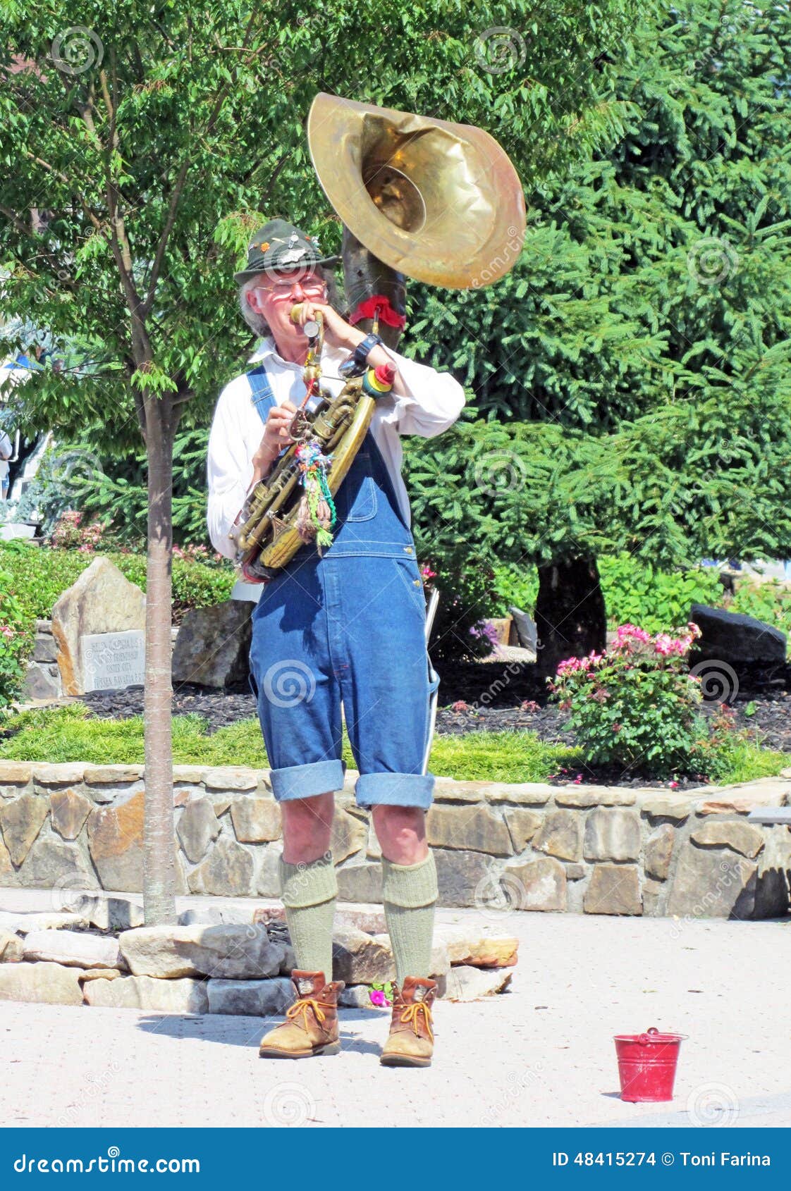 Trombone player editorial stock image. Image of trombone - 48415274