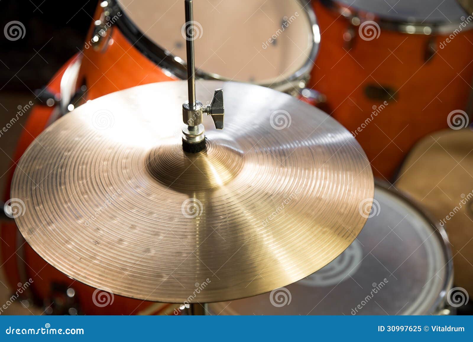 Trommeln stockbild. Bild von perkussion, kunst, nahaufnahme - 30997625