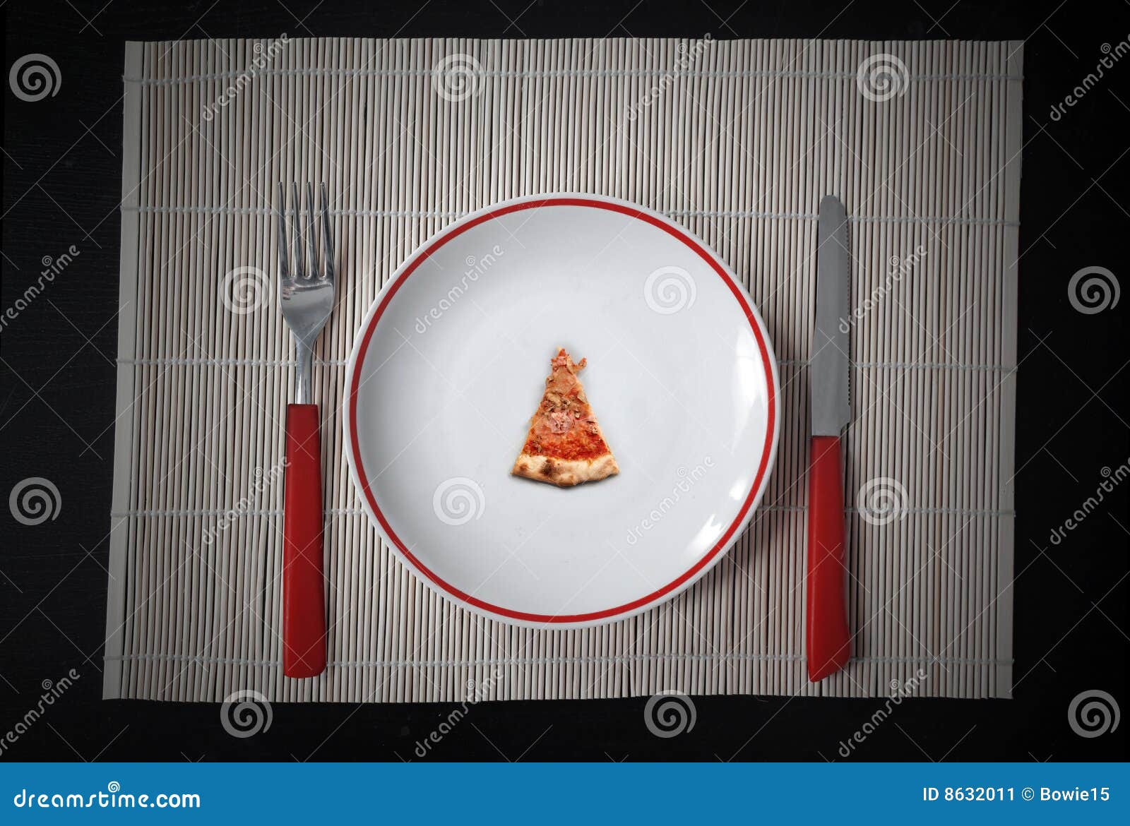 Trop petit image stock. Image du objet, mangeur, fourchette - 8632011