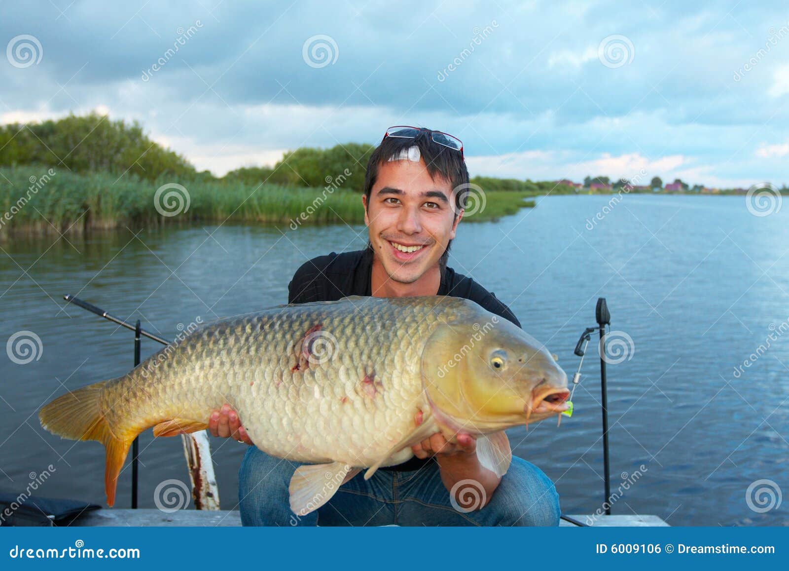 Trophy carp stock photo. Image of summer, leisure, recreation - 6009106