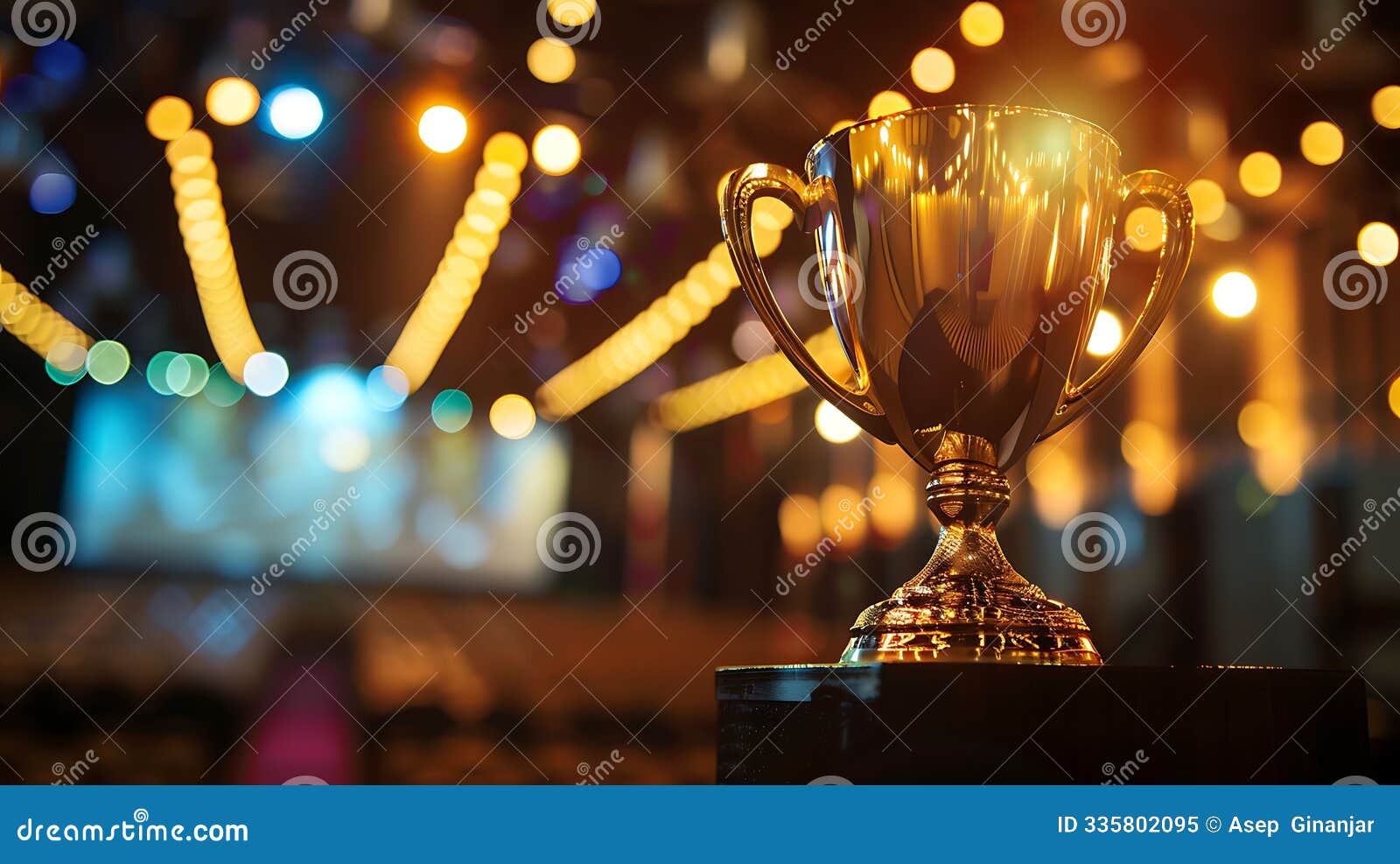 Trophy in Theatrical Lighting Stock Illustration - Illustration of ...