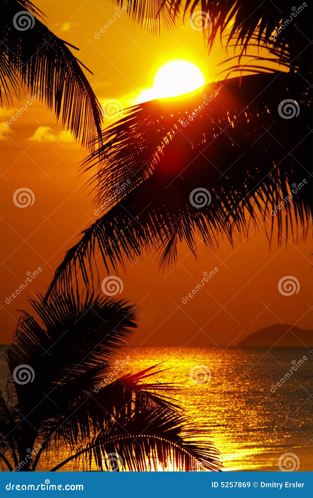 Tropic sunset stock image. Image of crepuscular, beach - 5257869