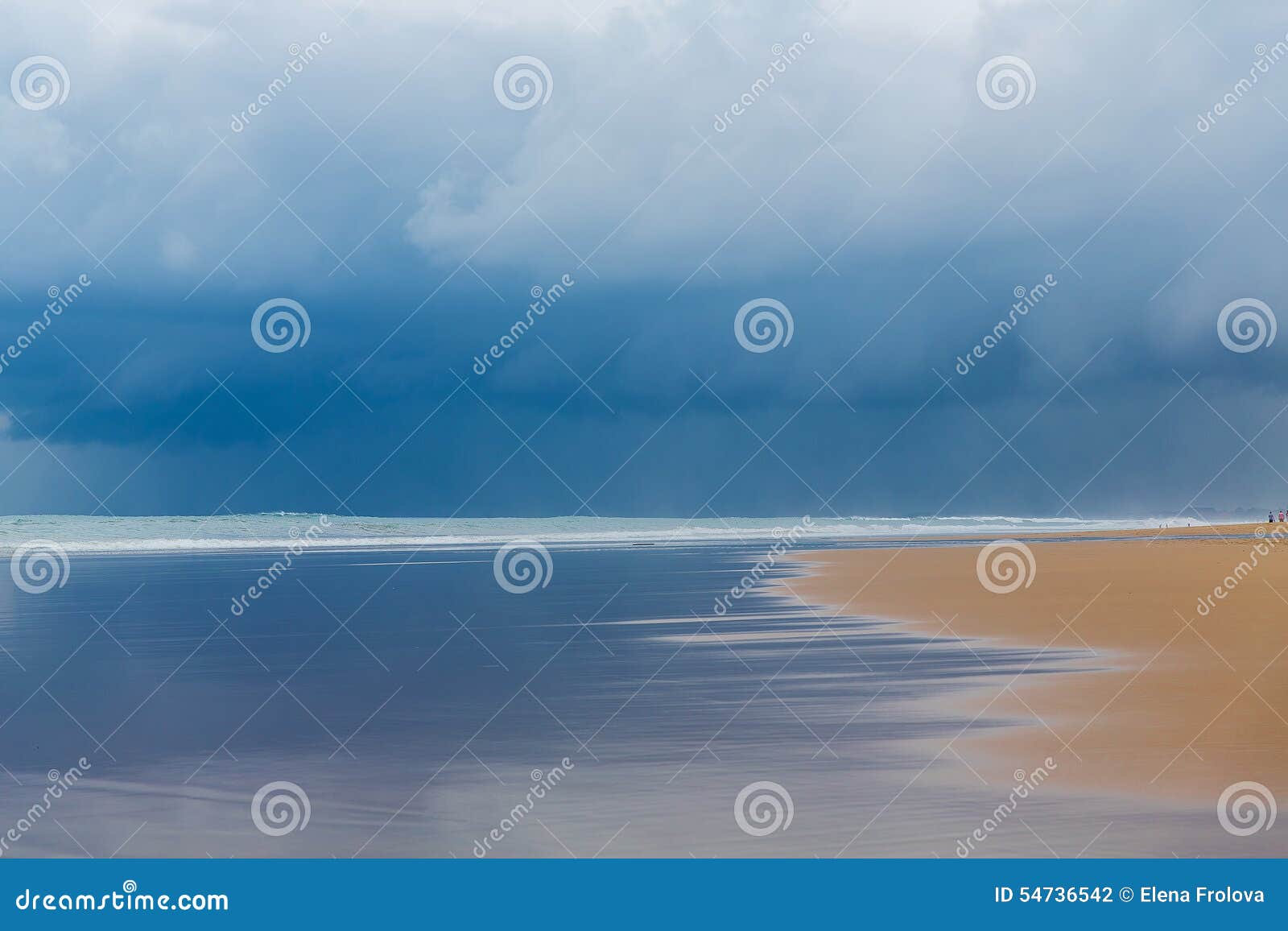 Tropical Beach and Beautiful Sea. Blue Sky with Clouds in the Ba Stock ...