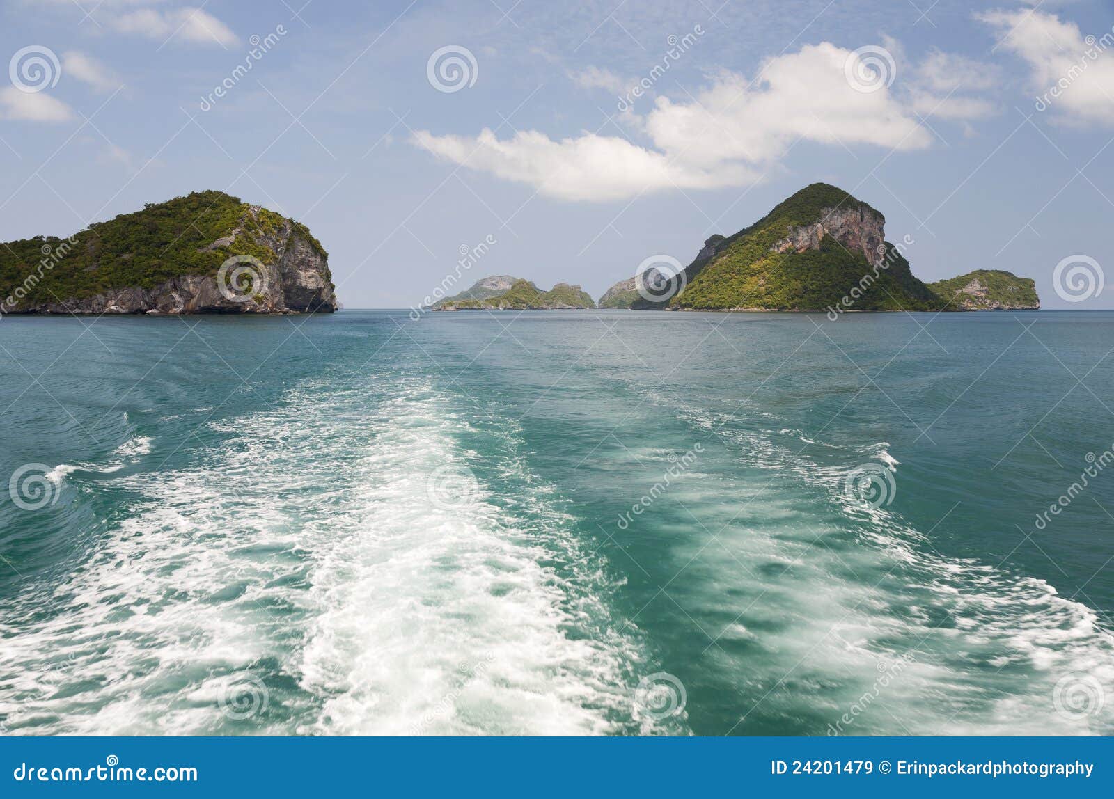 Tropical Boat Wake stock image. Image of scatter, boats - 24201479