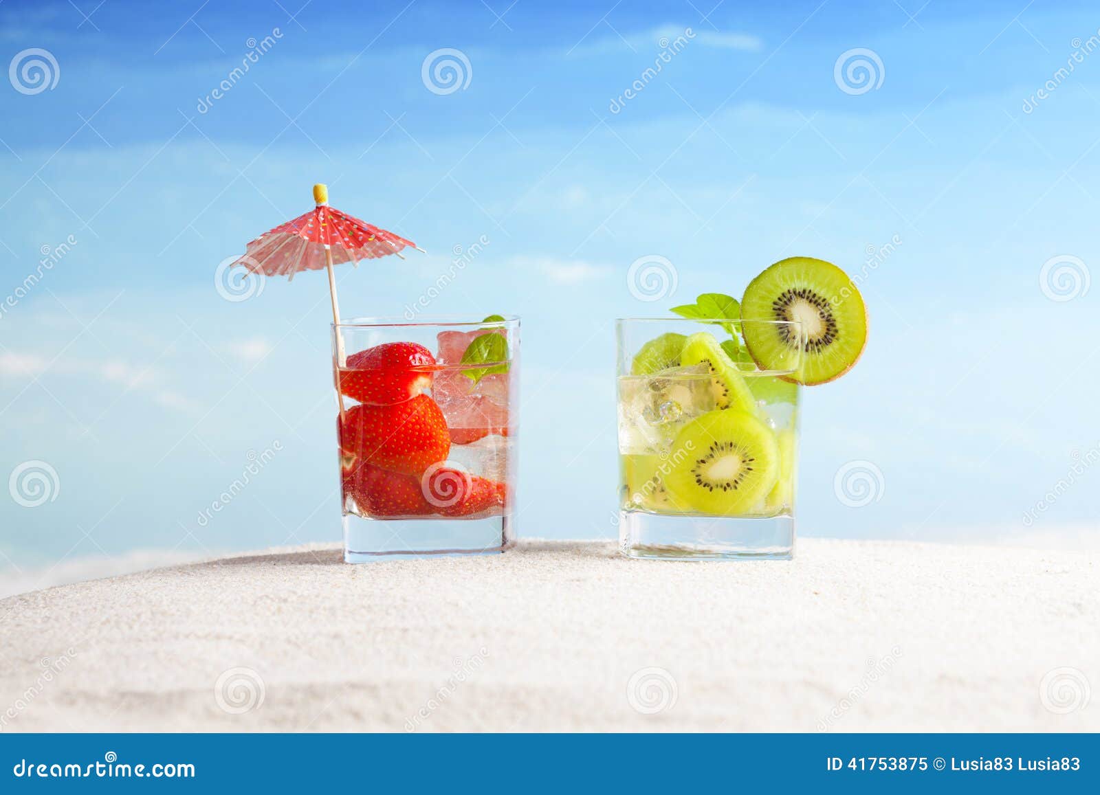 Tropical Drinks on the Beach Stock Image - Image of resort, diver: 41753875