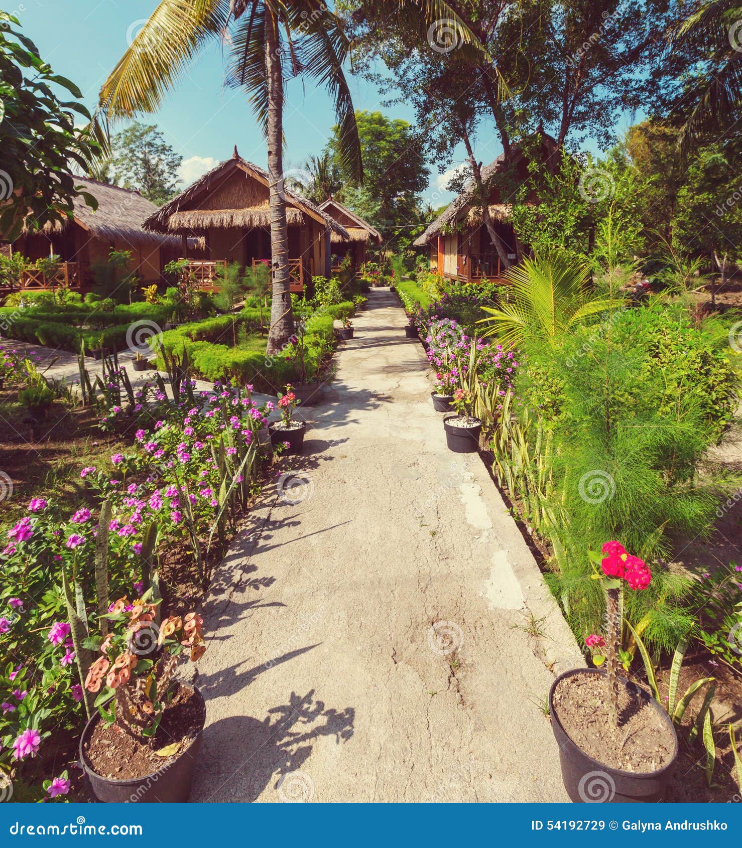 Tropical Huts On An Island With Conical Thatch Roofs, Weaved Out Of ...