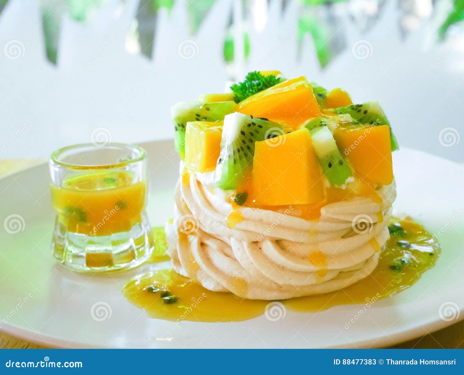 Tropical Pavlova with Kiwi and Mango Stock Image - Image of fattening ...