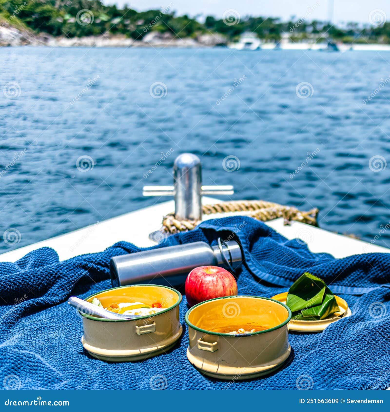 Tropical Picnic Style on Speed Boat in Concept of Holiday and Ocean ...