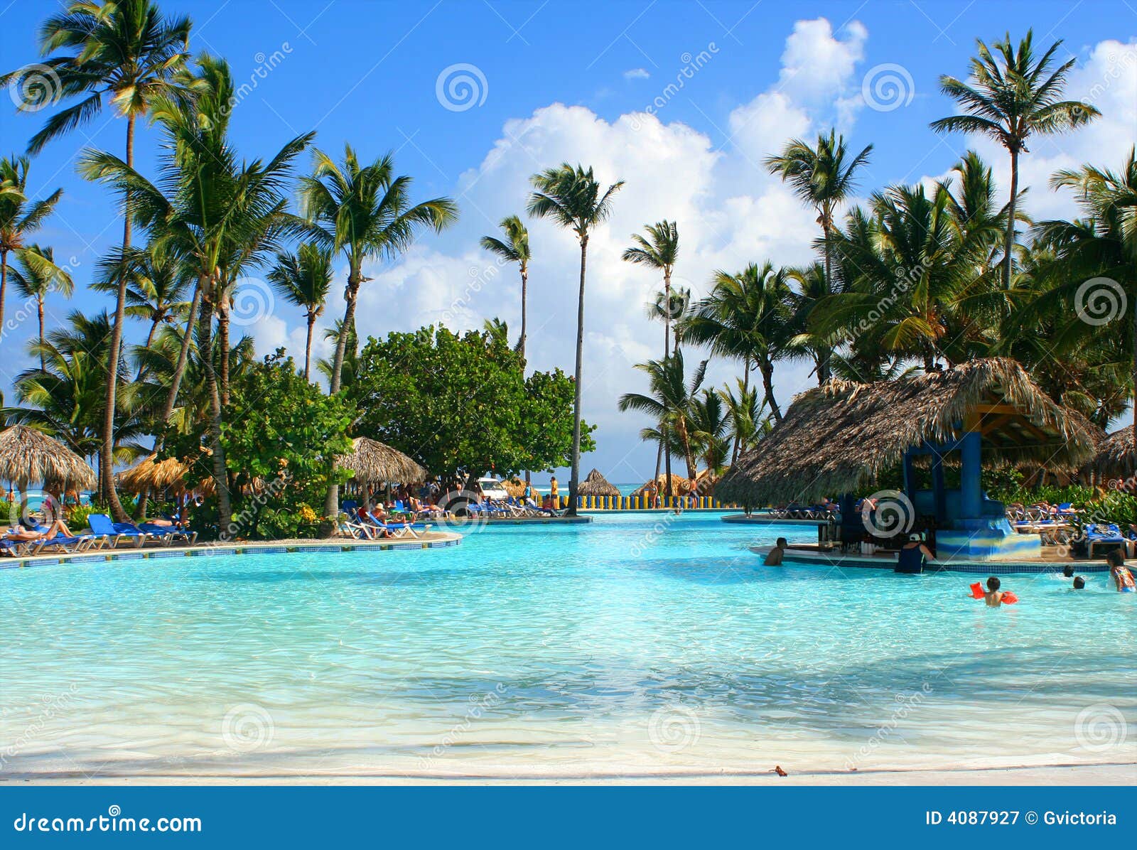 Tropical pool bar stock image. Image of swimming, blue - 4087927