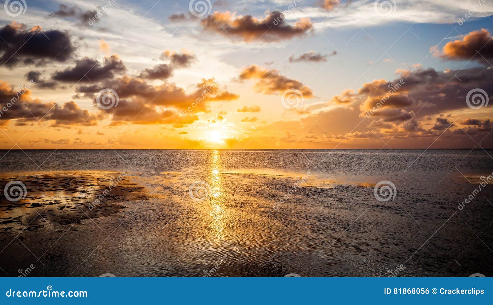 Tropical Sunset in the Florida Keys Sun Setting Over the Gulf of Stock ...