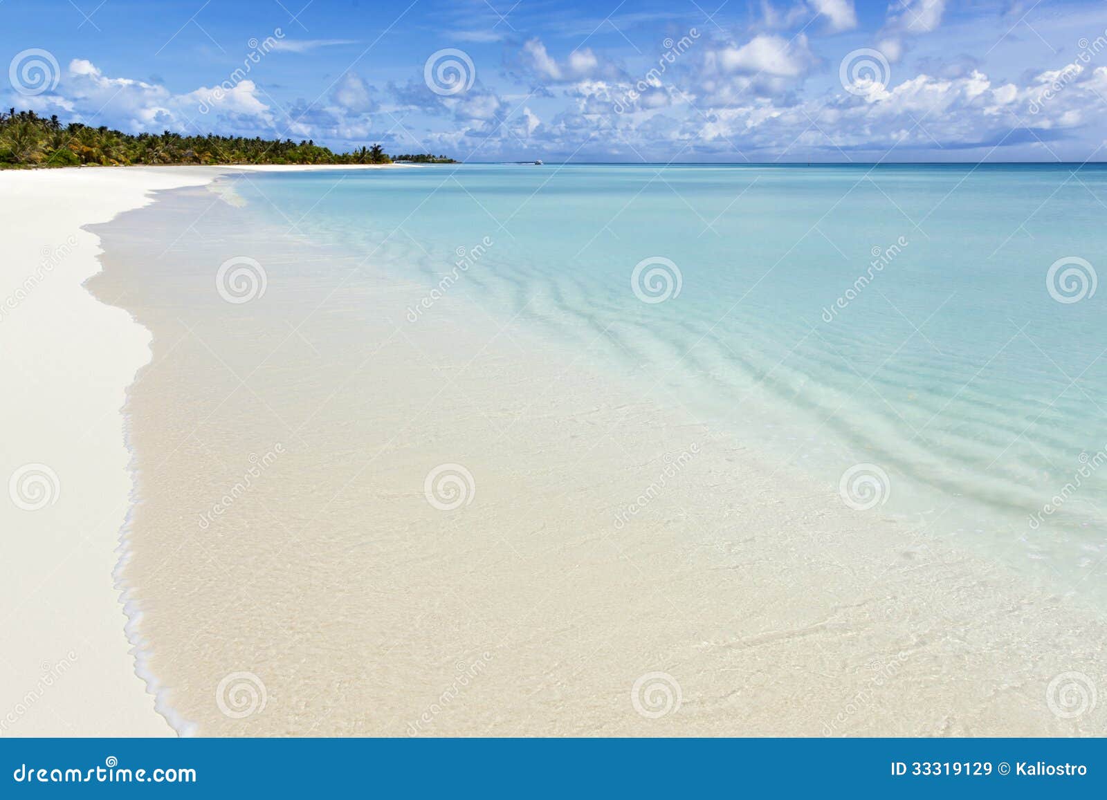 Tropical white sand beach stock image. Image of scene - 33319129