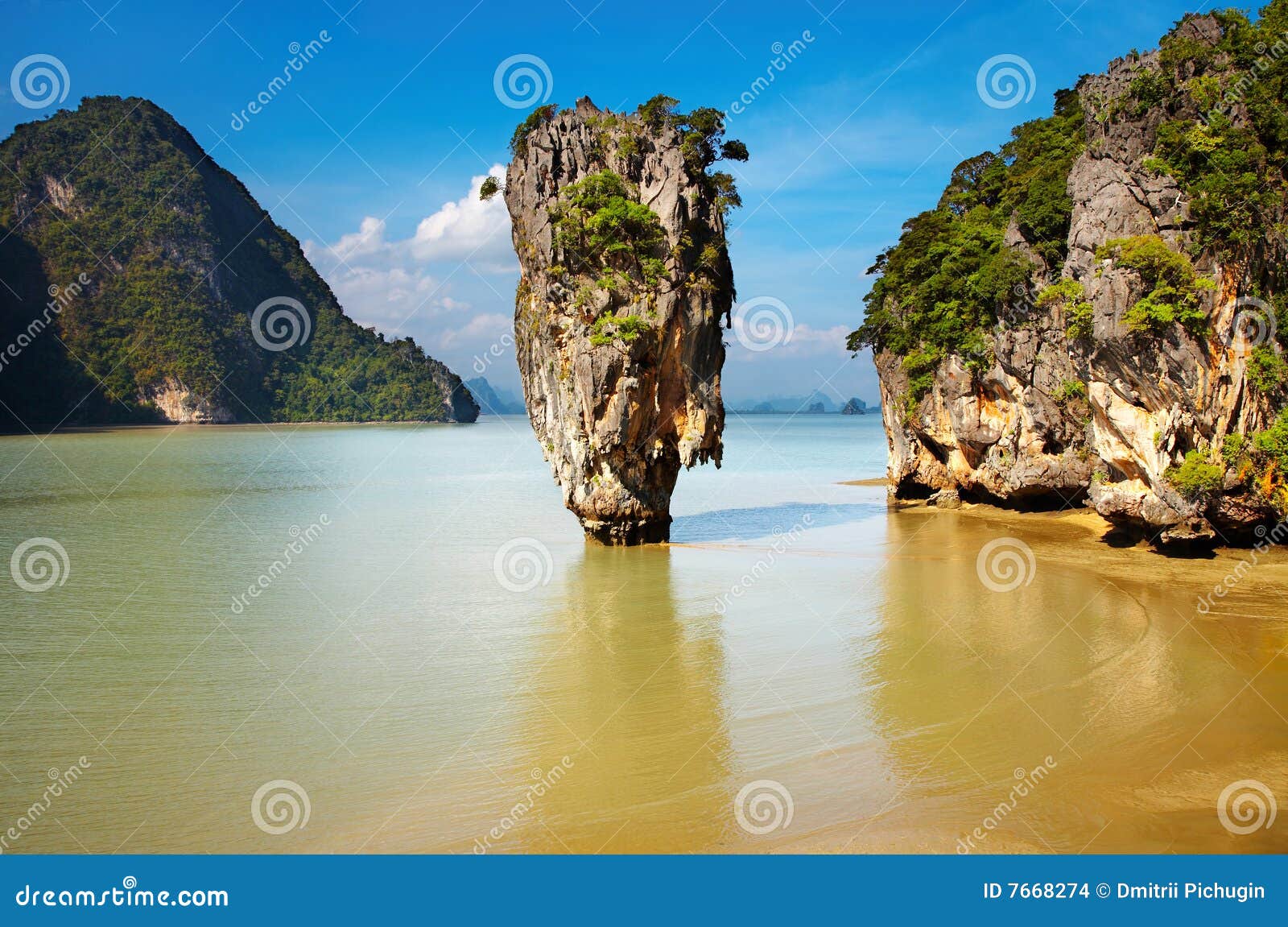 Tropische Inseln stockfoto. Bild von klippe, insel, paradies - 7668274