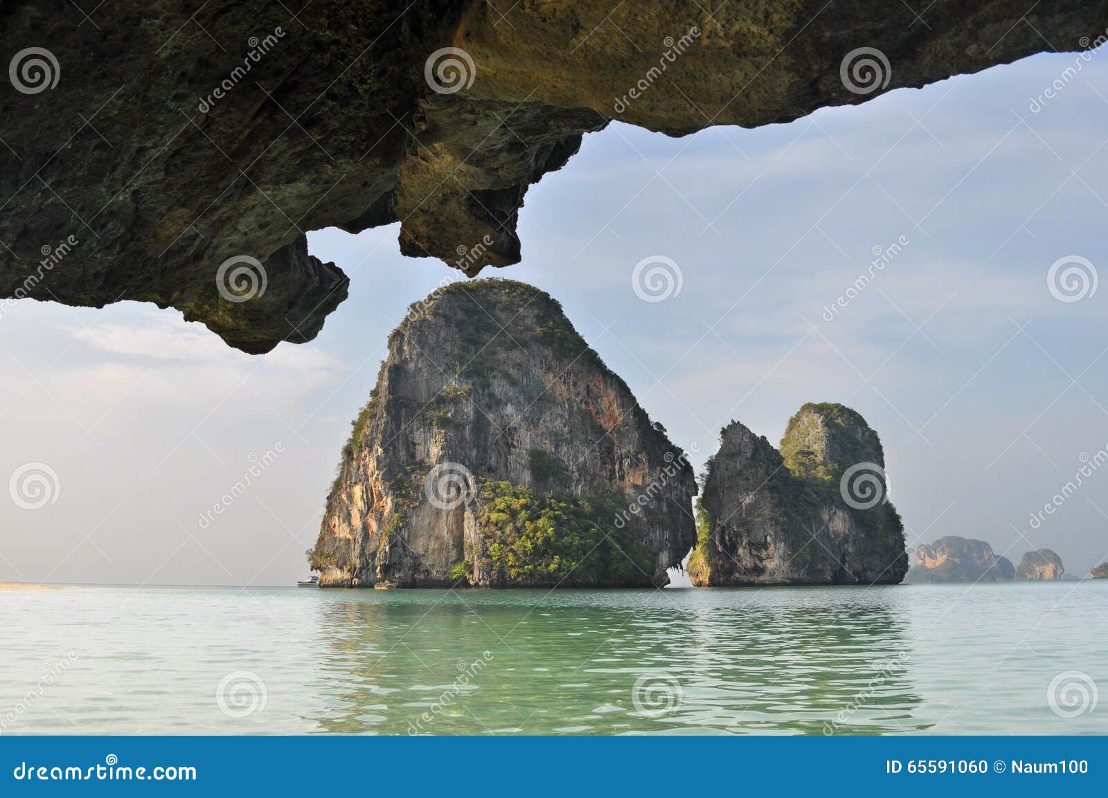 Tropischer Strand Von Railay-Strand Thailand Stockfoto - Bild von ...