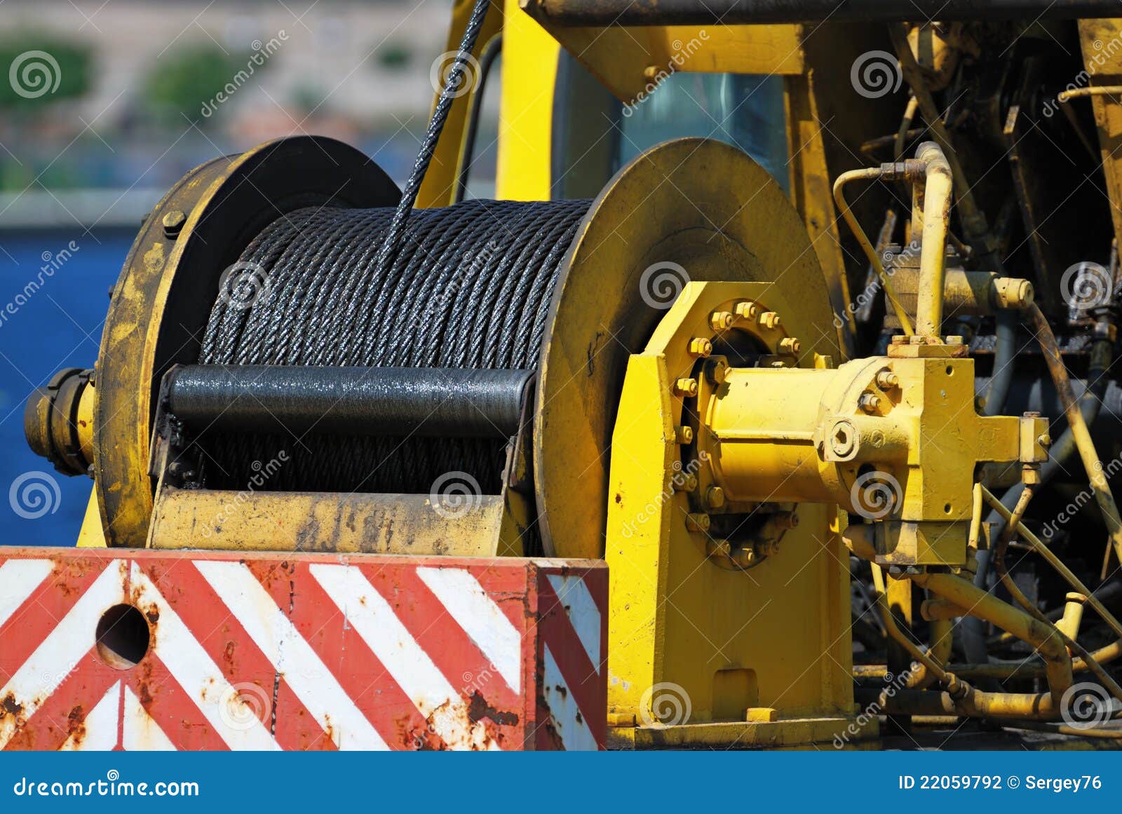 Trosse Der Kranhandkurbel Auf Bandspule Stockfoto - Bild von handkurbel ...