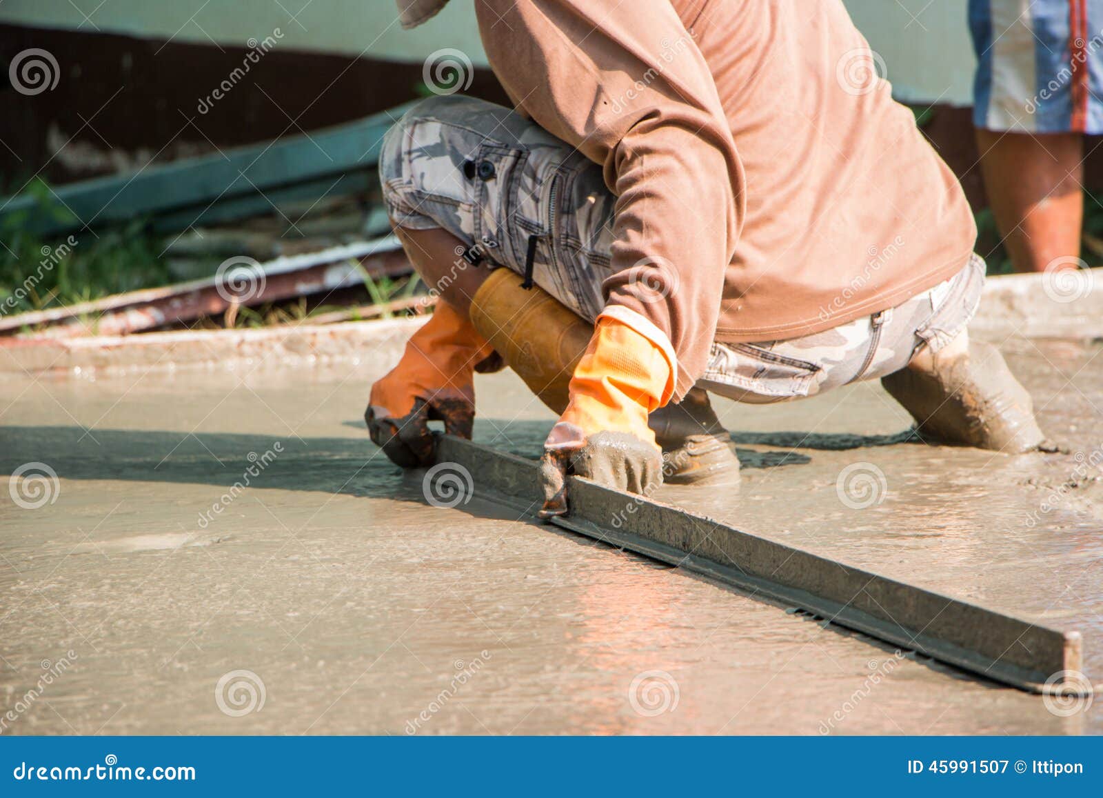 Trowel on fresh concrete stock image. Image of compactor - 45991507