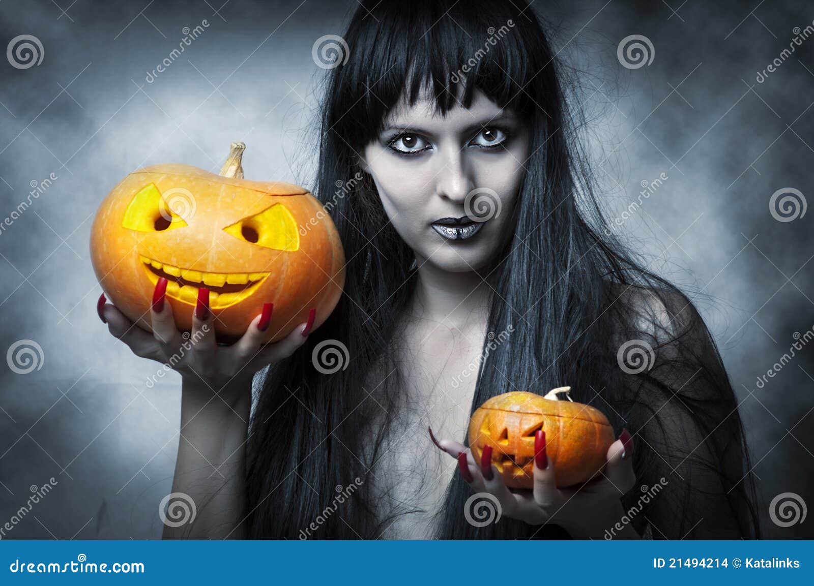 Trucco Di Halloween. Donna Sexy Fotografia Stock - Immagine di nero ...