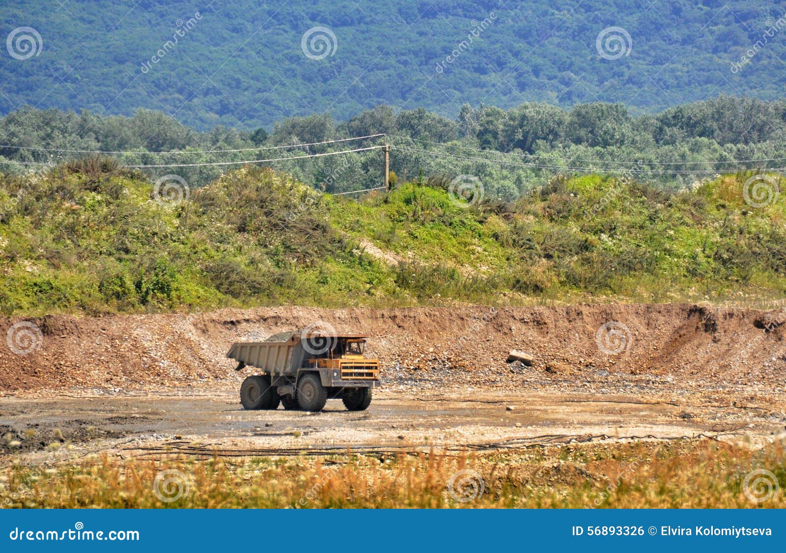Truck in open pit editorial photo. Image of build, cast - 56893326