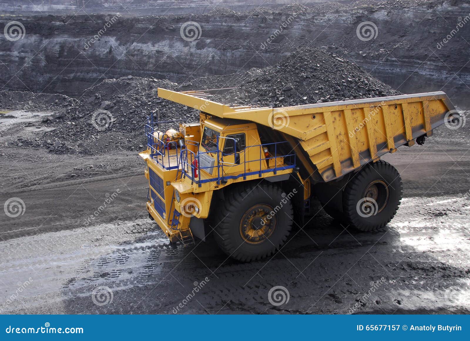Truck in the quarry stock image. Image of cargo, dump - 65677157