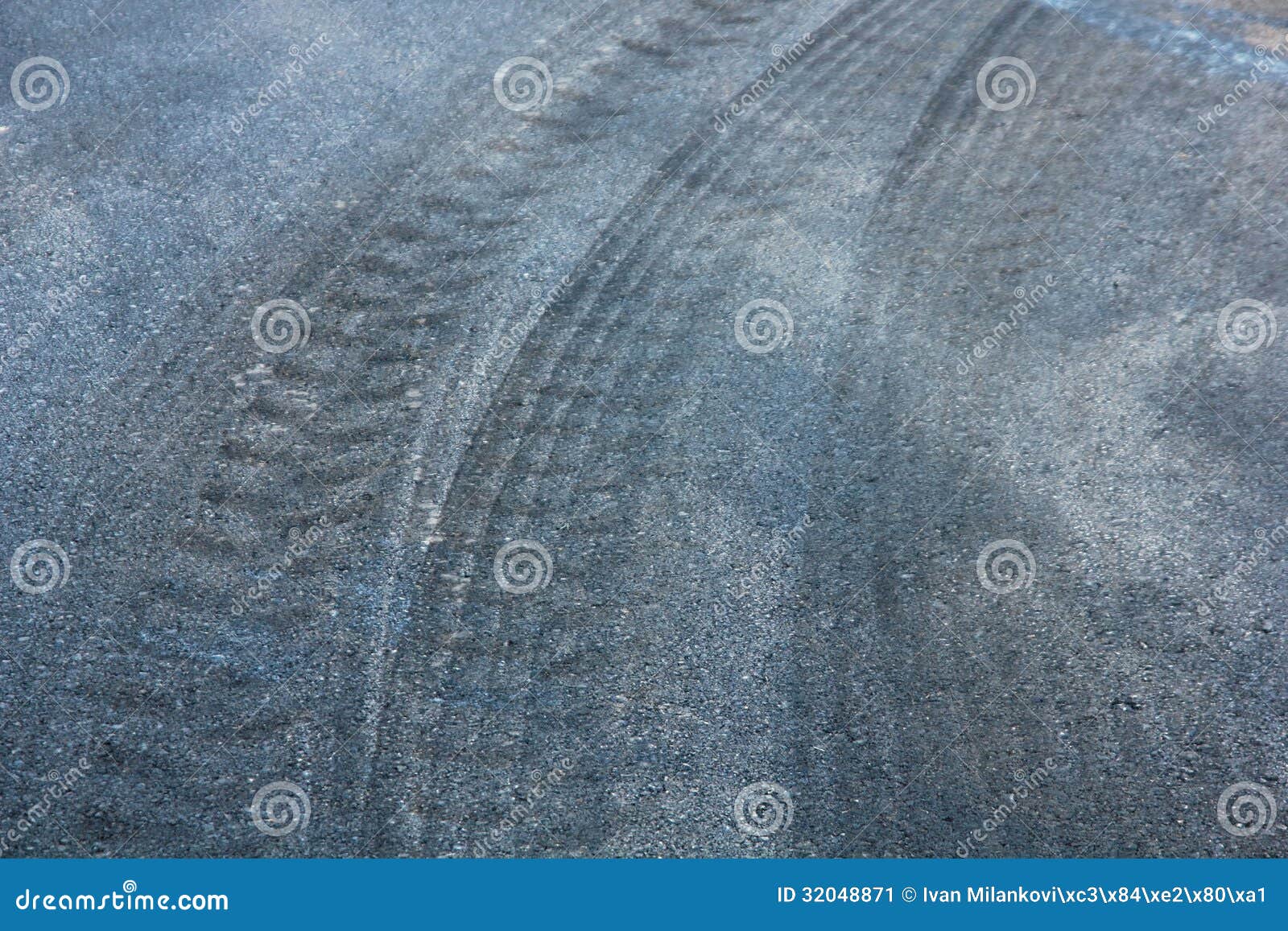 Truck tyre trace stock image. Image of brake, asphalt - 32048871