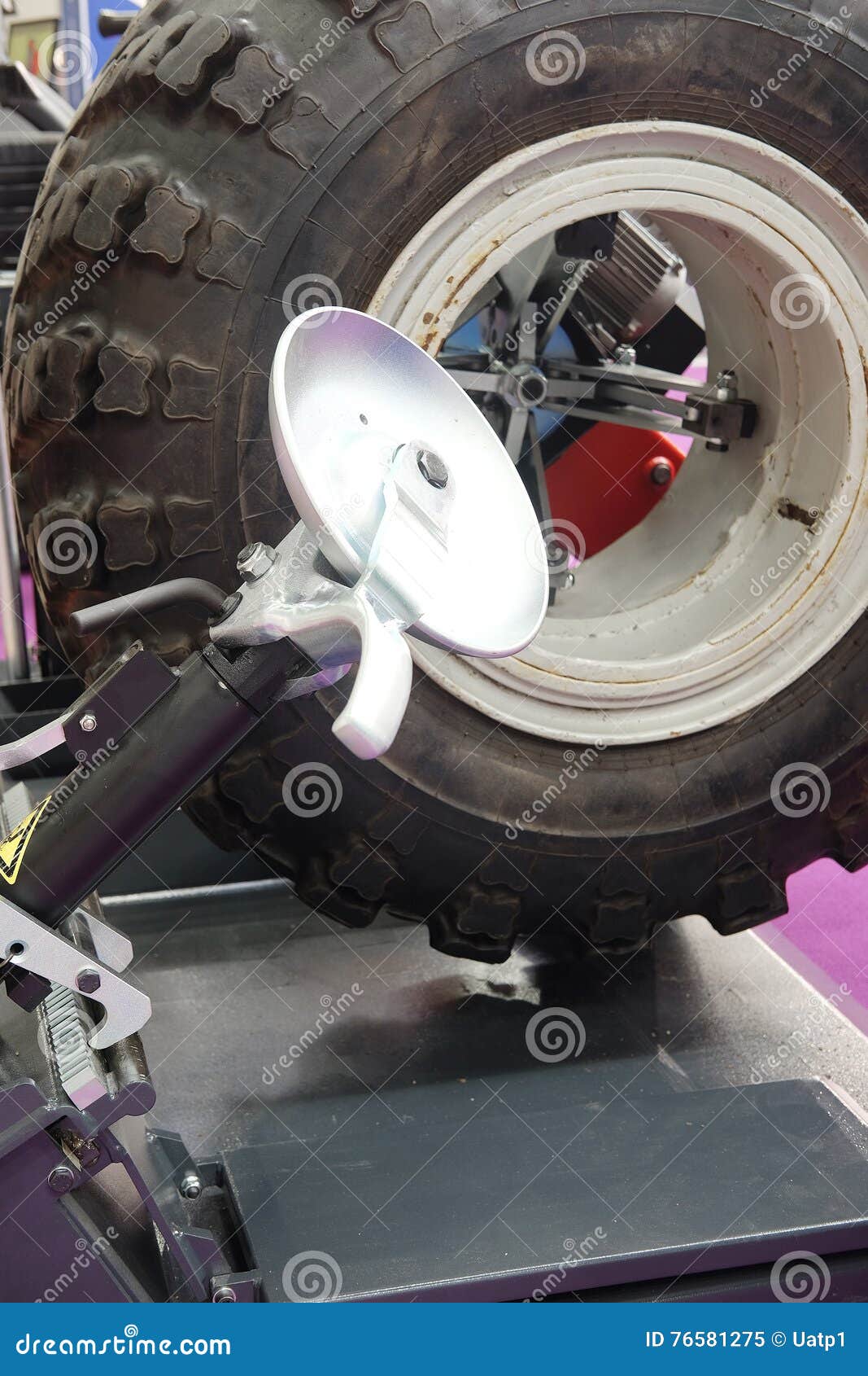 Truck Wheel on a Tire Machine Stock Image - Image of center, bead: 76581275