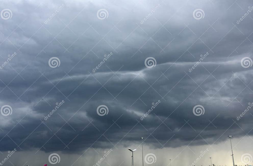 Trueno foto de archivo. Imagen de foto, clima, objeto - 136530136