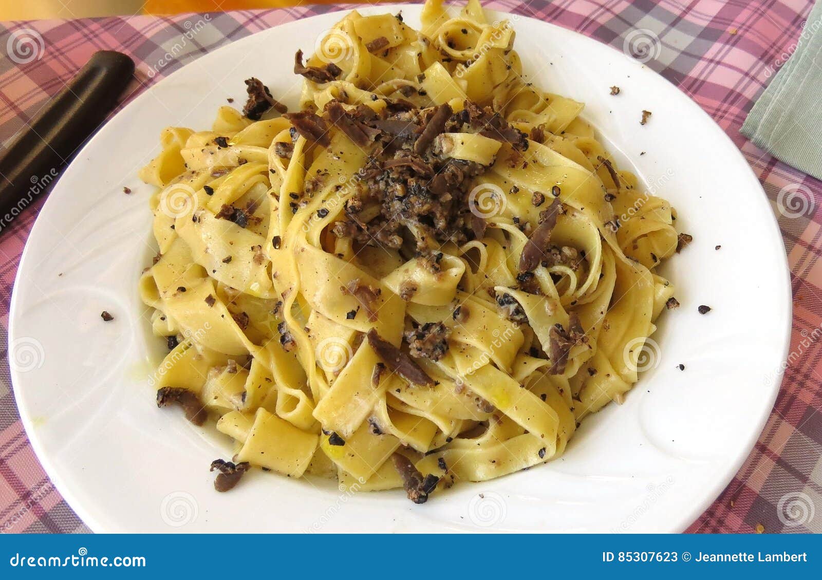 Truffle pasta in Italy stock image. Image of lunch, food - 85307623