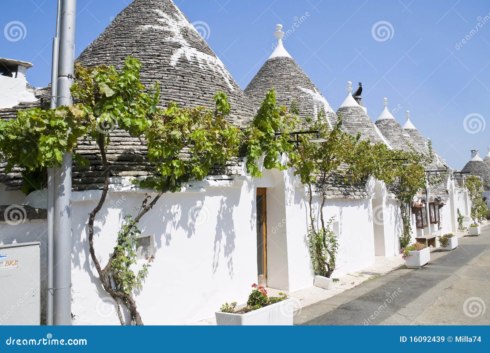 Trulli. Alberobello. Apulia Stock Image - Image of alcove, monumental ...