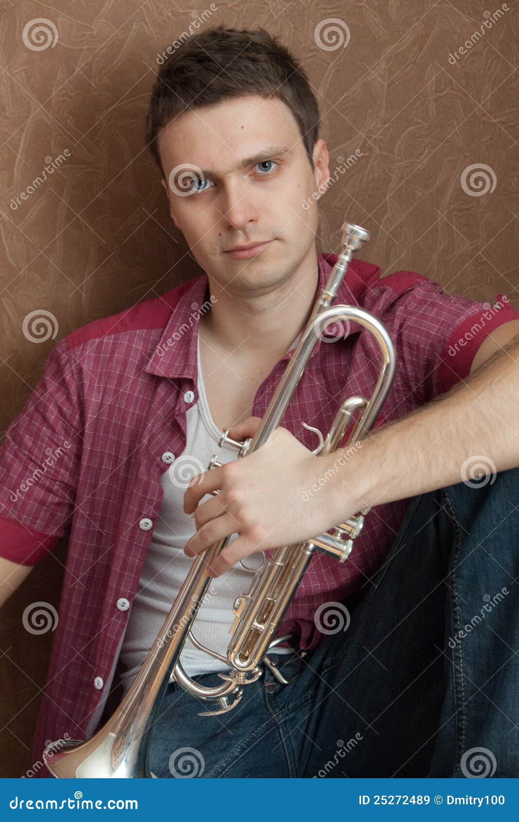 Trumpet player stock image. Image of blow, sound, hand - 25272489