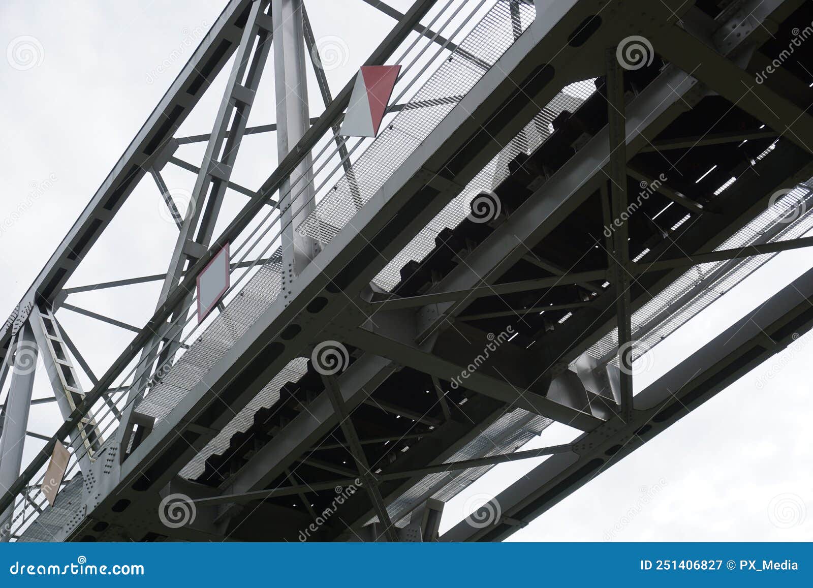 Truss Train Bridge - Side View Stock Image - Image of side, grid: 251406827
